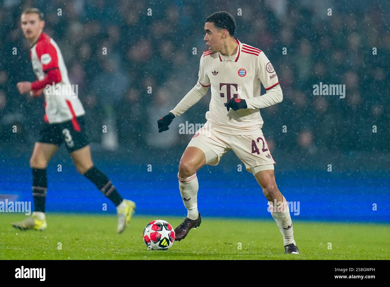 ROTTERDAM, NETHERLANDS - JANUARY 22: Jamal Musiala of Bayern Munchen ...