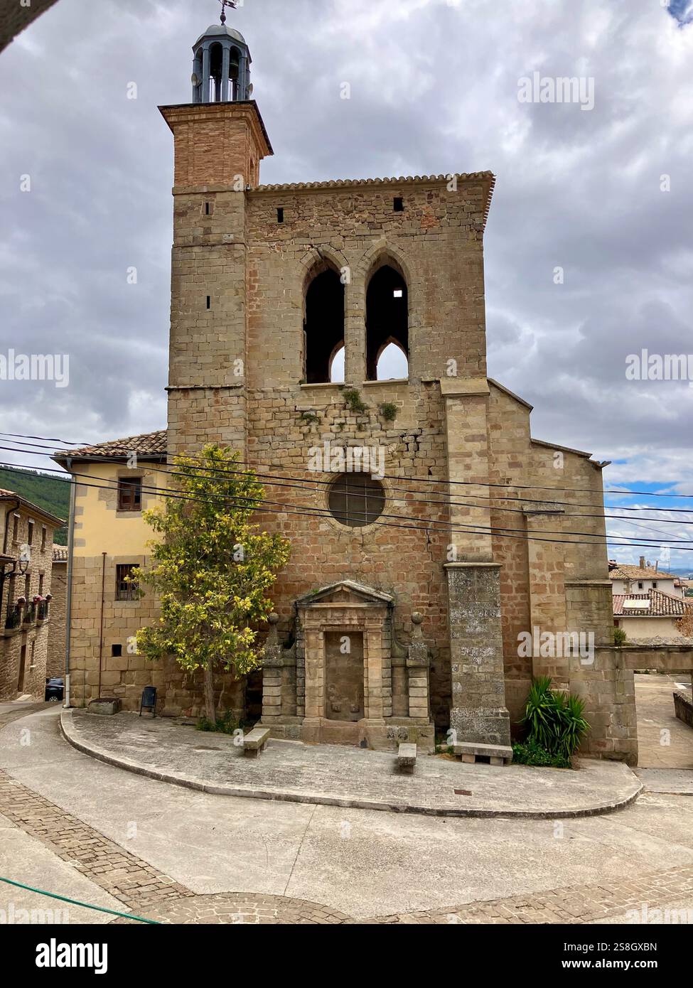 The Church of San Román in the Medieval Hilltop Village of Cirauqui ...