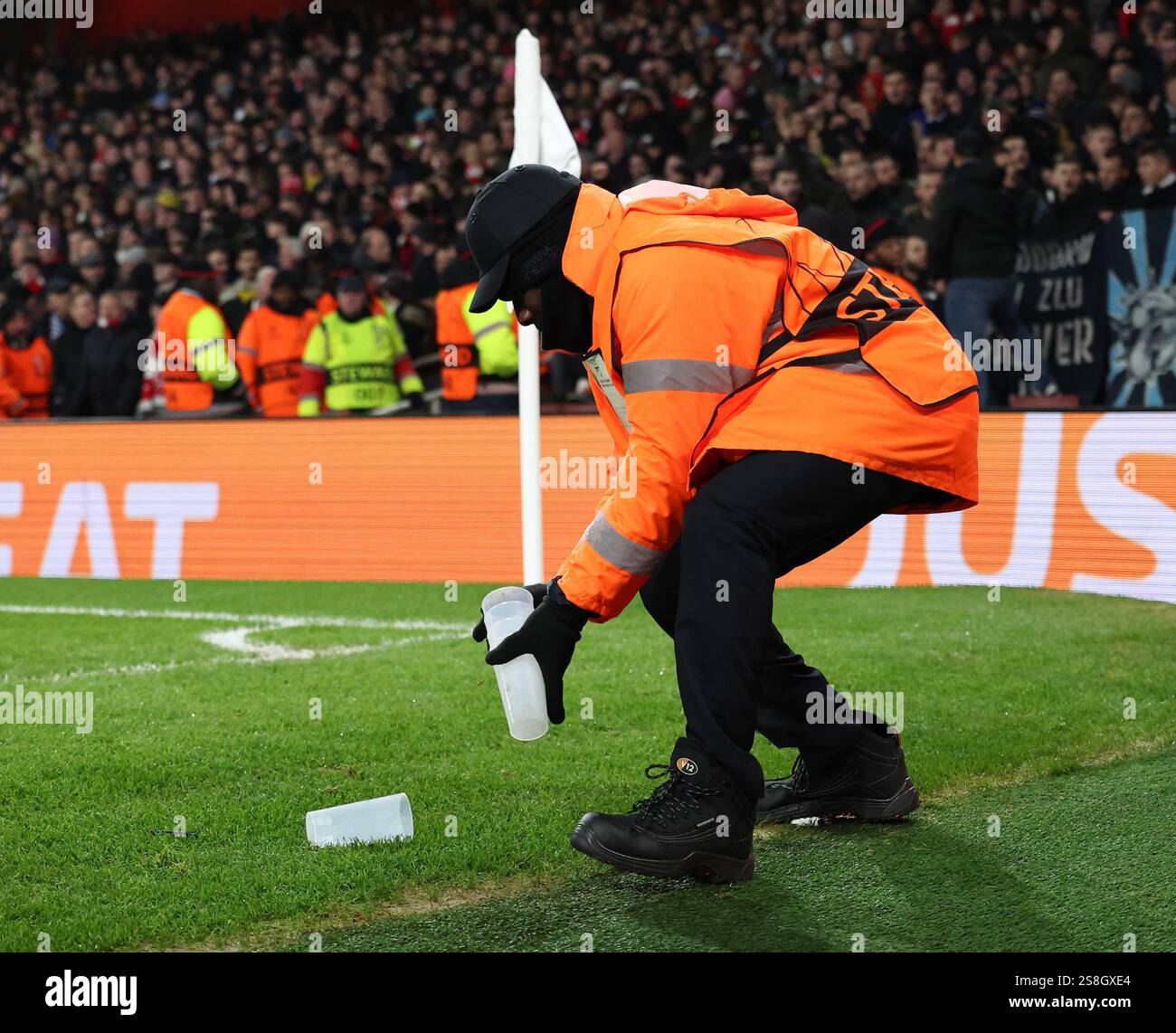 London, UK. 22nd Jan, 2025. Stewards clear up after Arsenal's Declan ...
