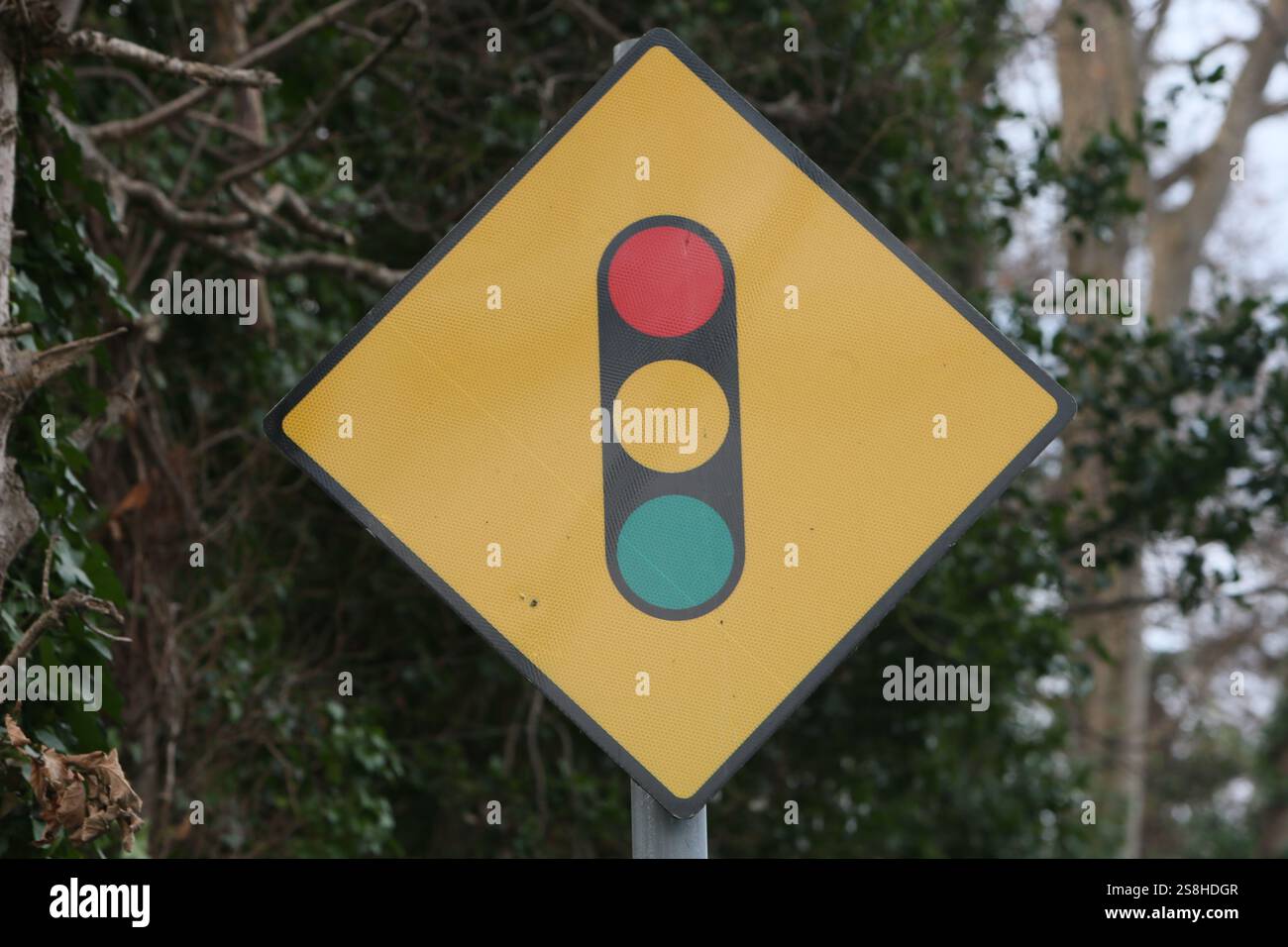 Dublin, Ireland - 19th January 2025 - a yellow traffic light road ...