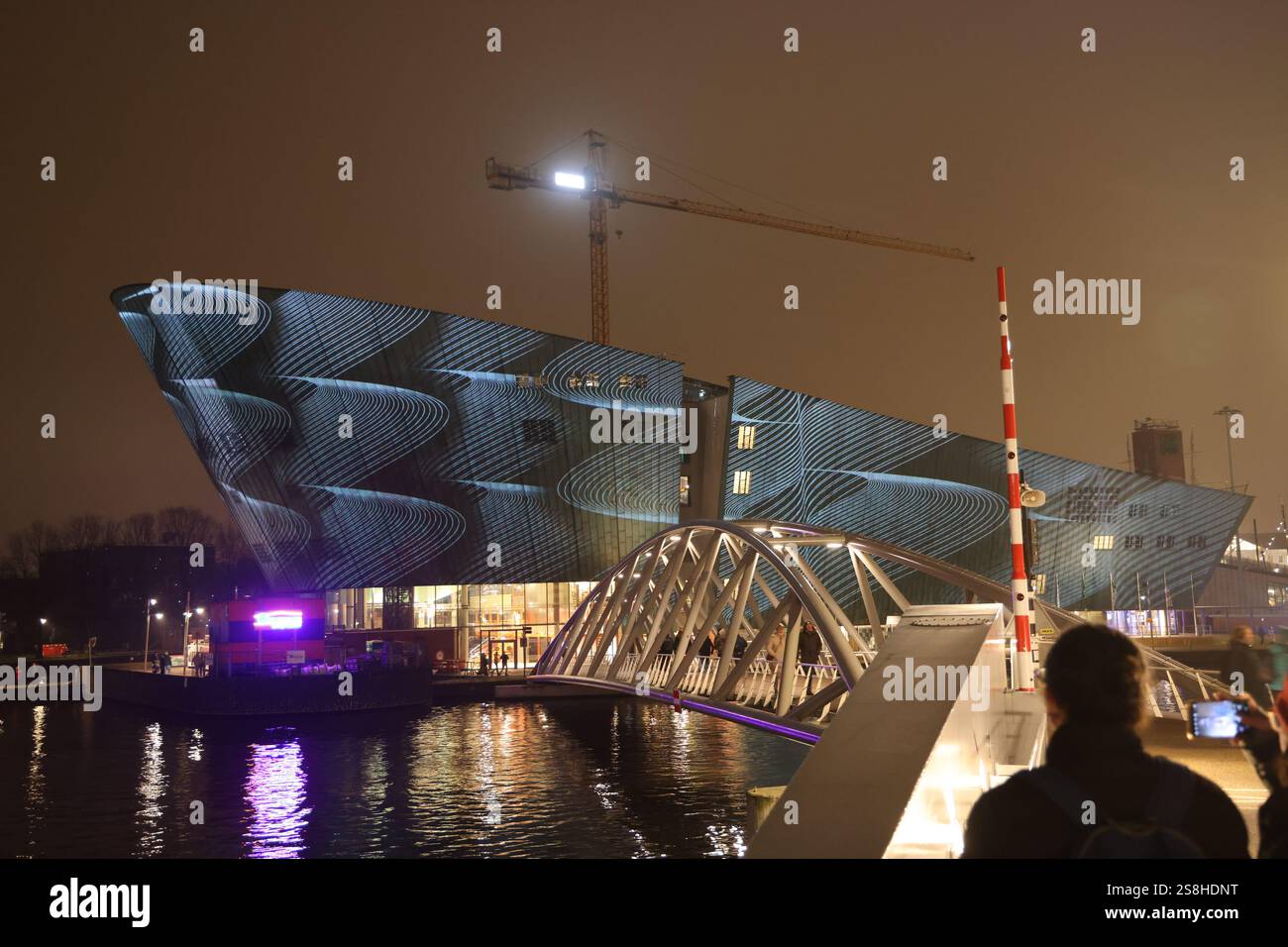 Light projection of artwork "Geometries to inhabit time" by Javier ...