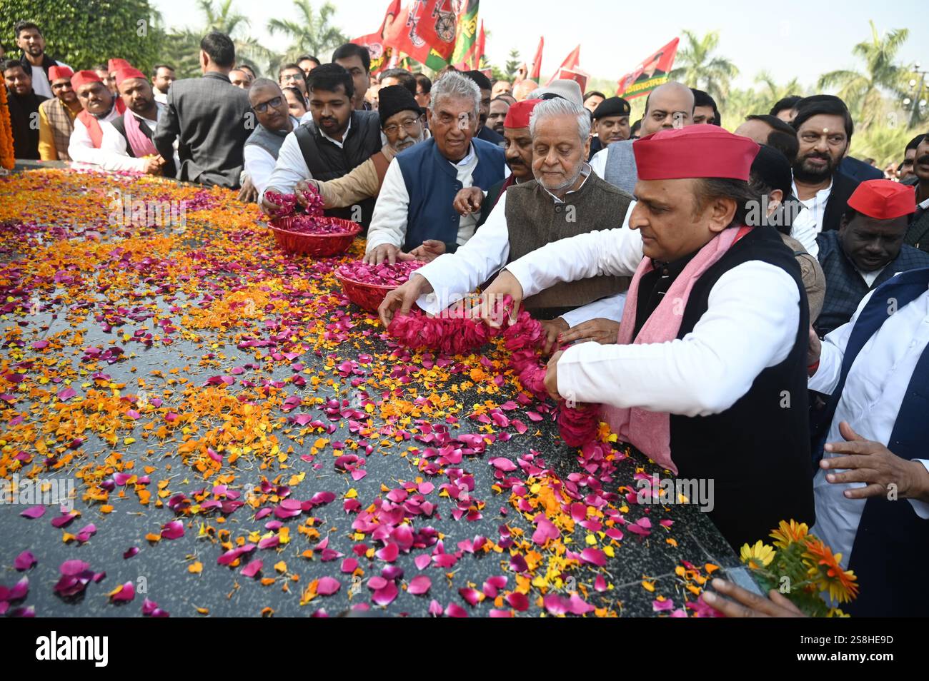 Lucknow, India. 22nd Jan, 2025. LUCKNOW, INDIA - JANUARY 22: Samajwadi ...