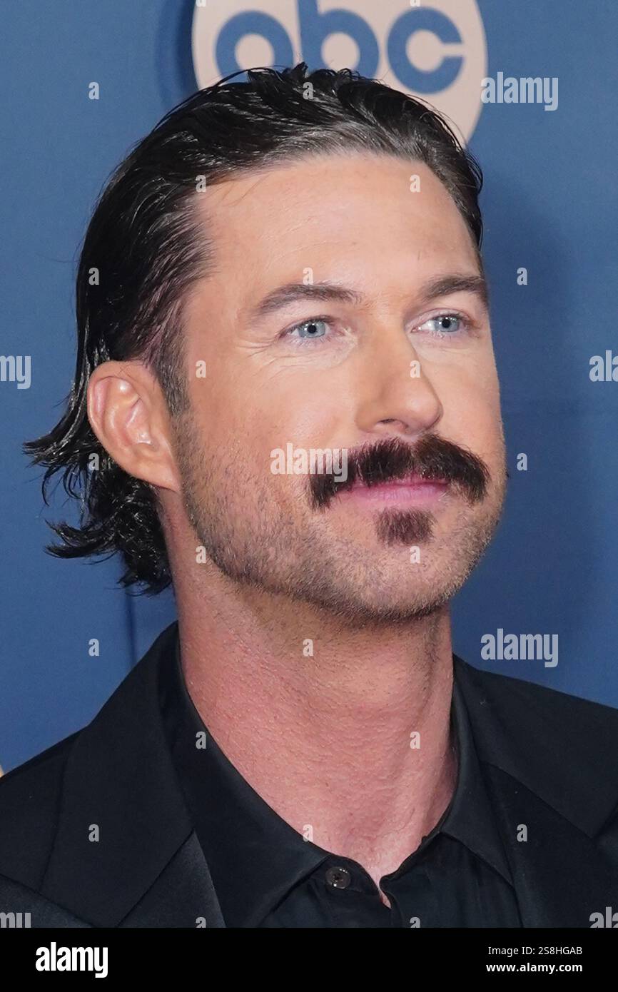 Nashville, Tennessee, USA. 20th Nov, 2024. Riley Green. 58th Annual CMA ...