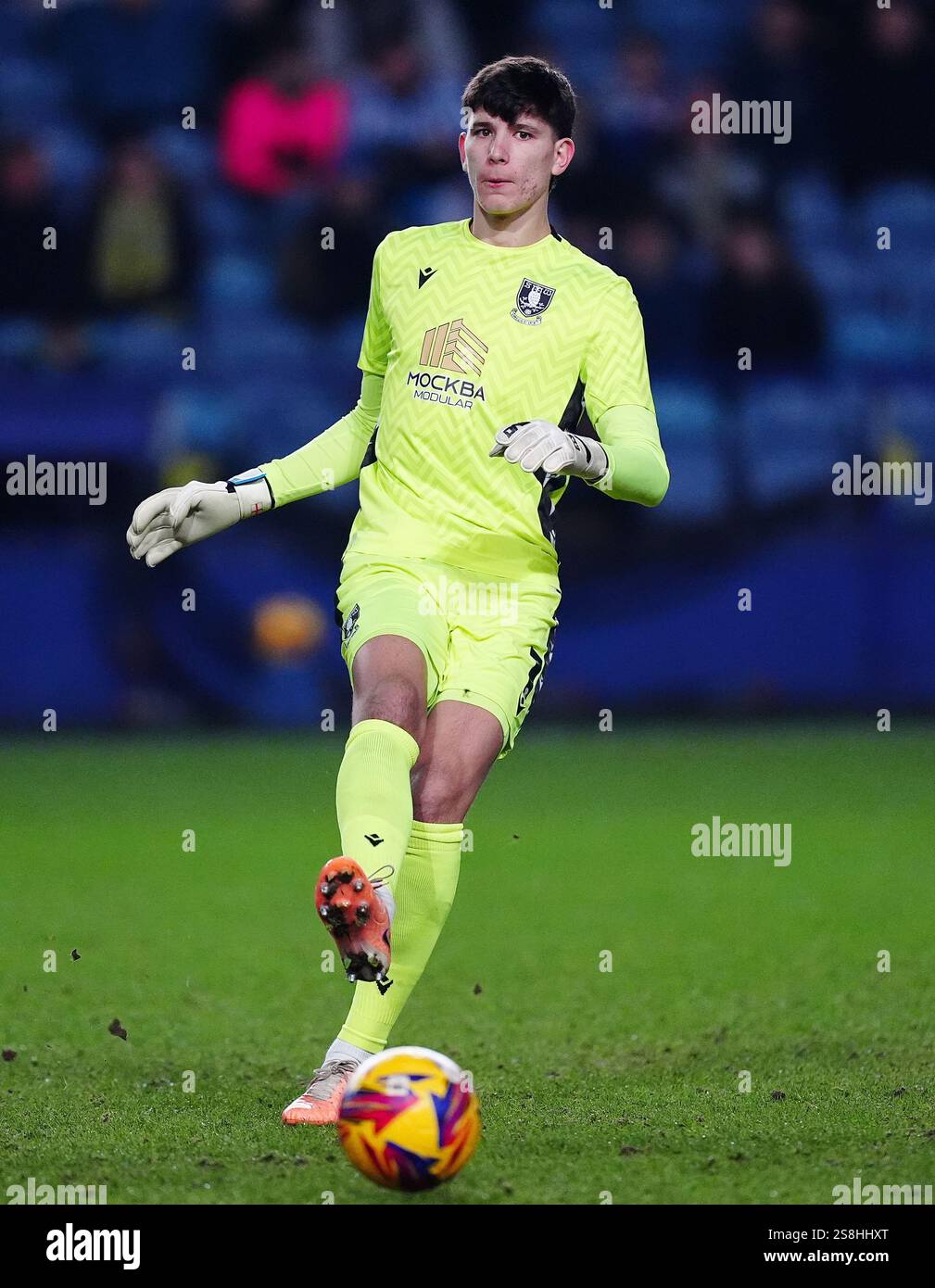 Sheffield Wednesday goalkeeper James Beadle during the Sky Bet ...