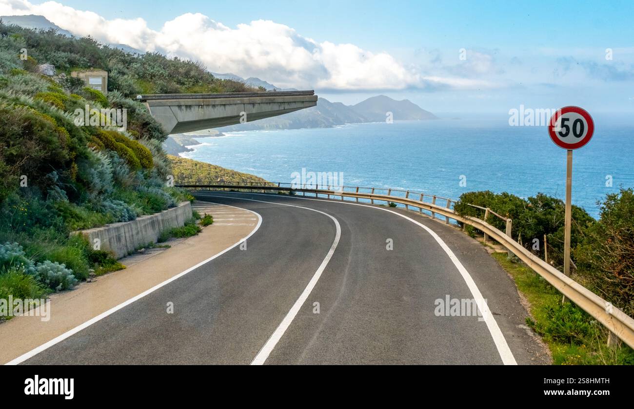 beautiful coastal road by the sea, bridge overhang, Villanova ...