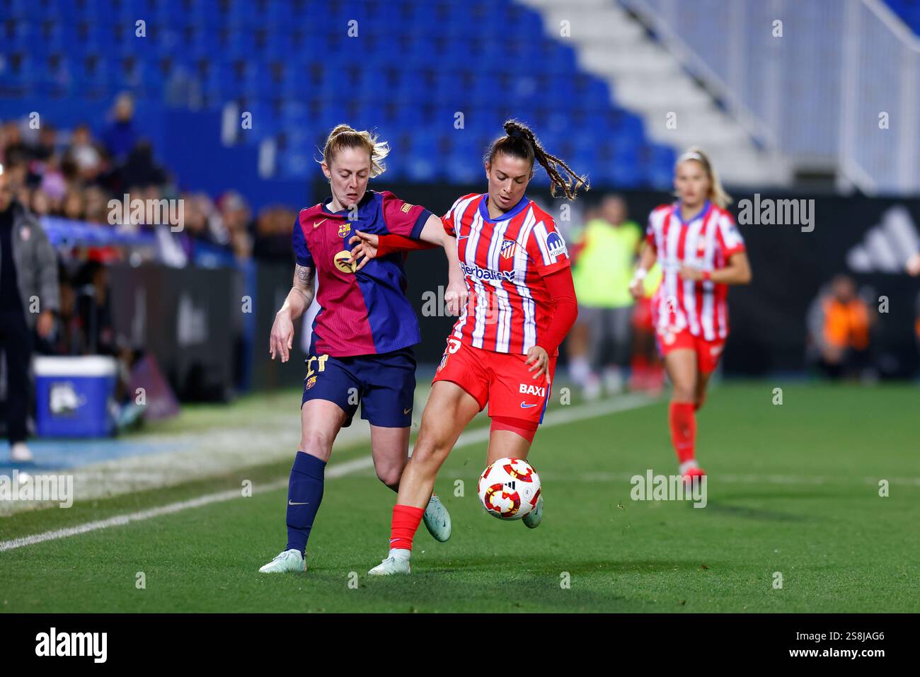 Keira Walsh of FC Barcelona and Silvia Lloris of Atletico Madrid in ...