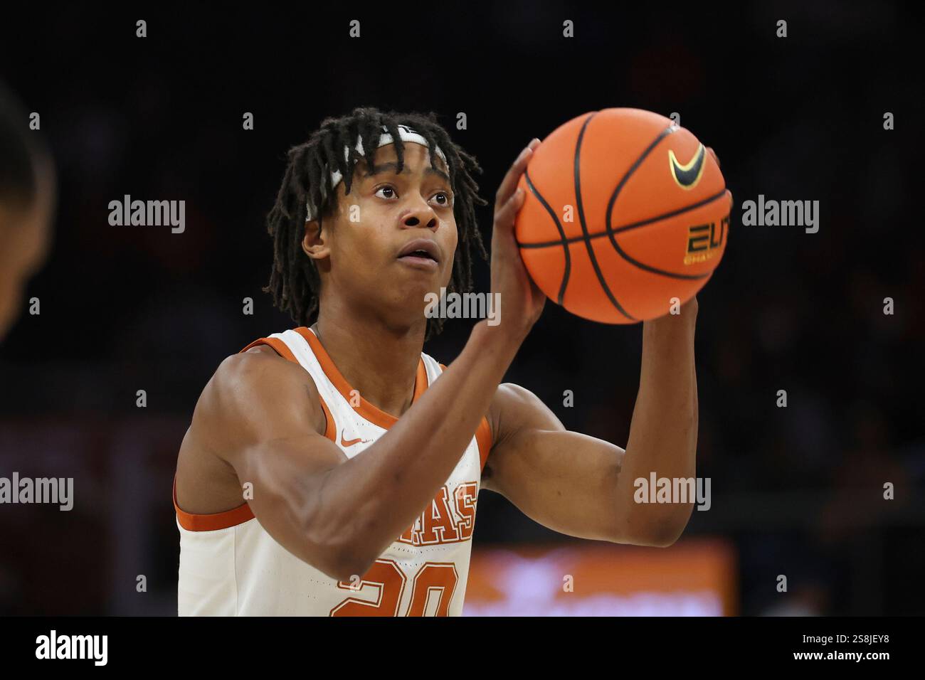 AUSTIN, TX - JANUARY 21: Texas Longhorns guard Tre Johnson (20) takes a ...