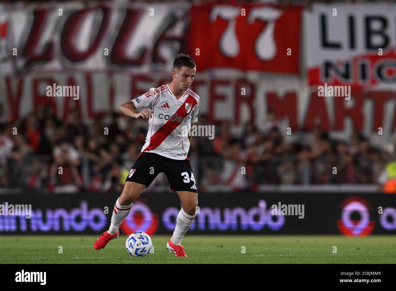 BUENOS AIRES, ARGENTINA - JANUARY 21: Giuliano Galoppo of Club Atletico ...