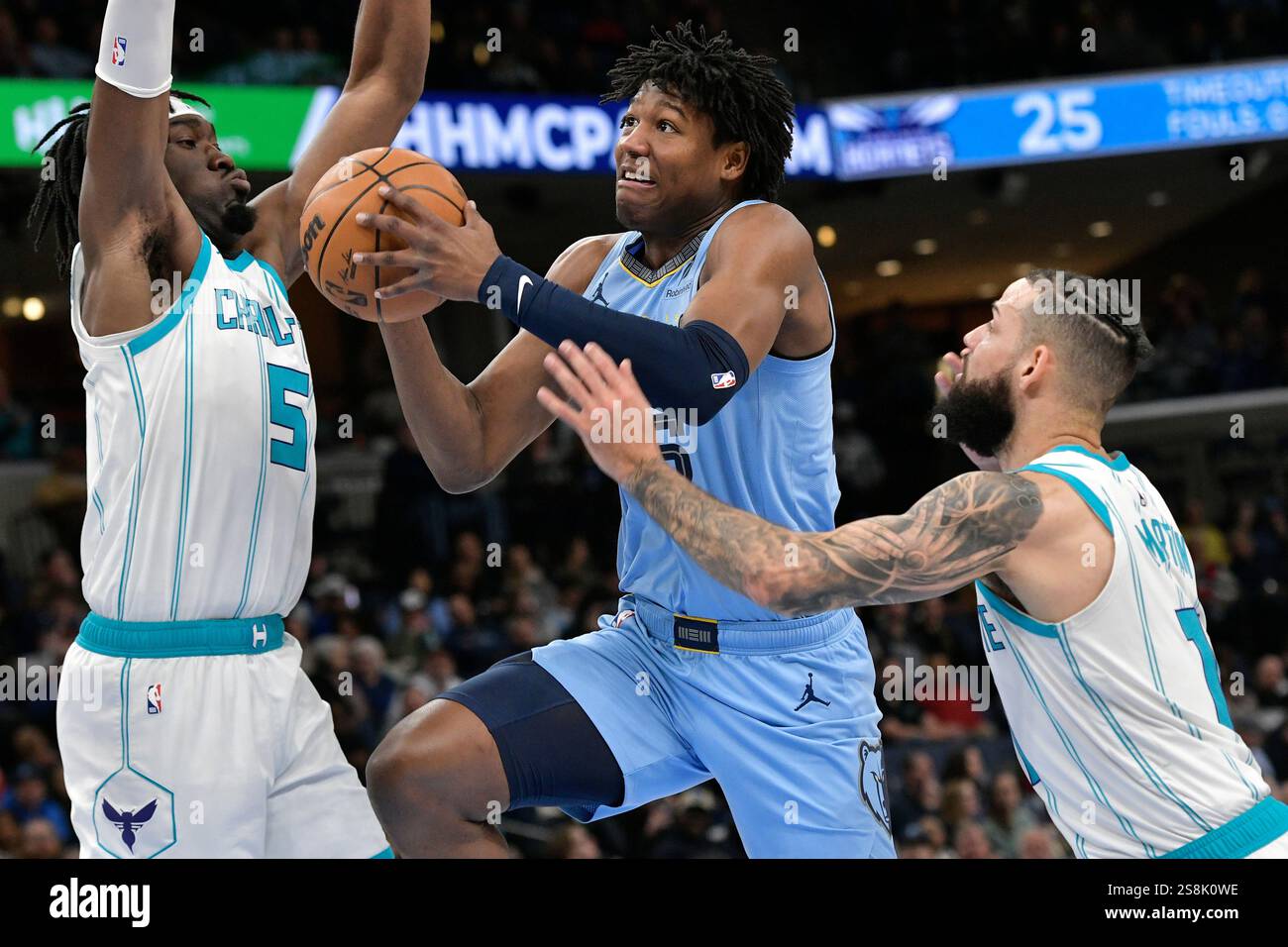 Memphis Grizzlies forward GG Jackson II drives between Charlotte ...
