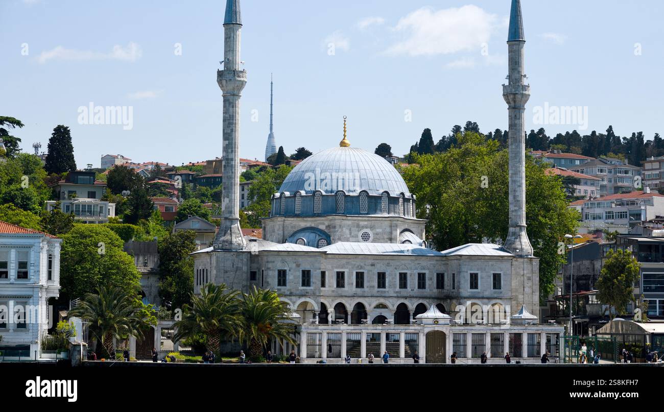 Beylerbeyi Mosque, Istanbul, Turkey Stock Photo - Alamy