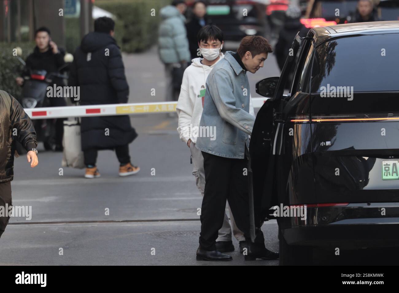 Hong Kong singer, dancer and actor William Chan appears in Beijing ...