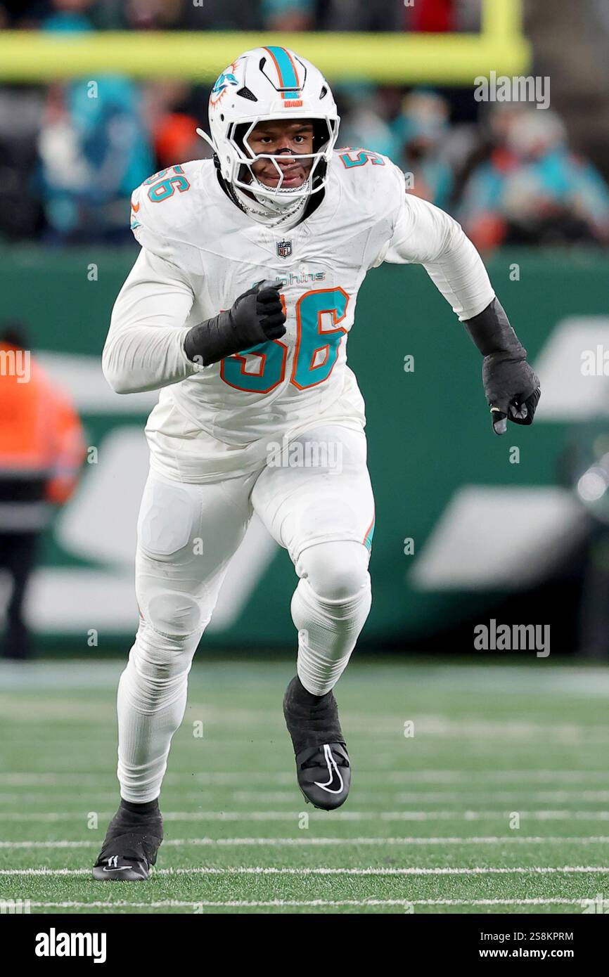 Miami Dolphins linebacker Quinton Bell (56) in action against the New ...