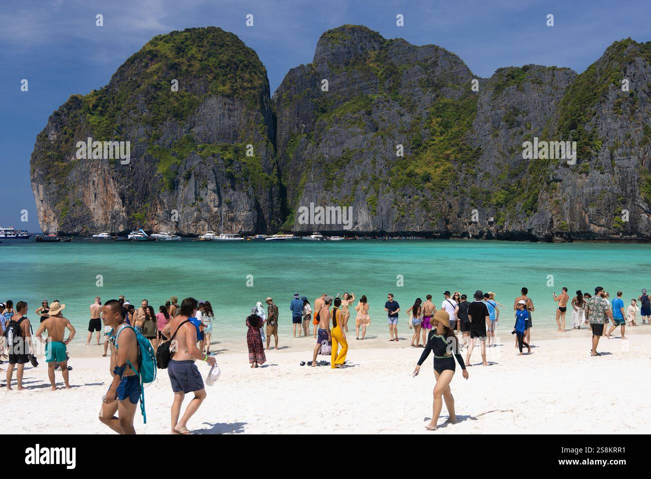 Tourists on a white sand beach in Koh Phi Phi Leh Island, Thailand Stock Photo - Alamy