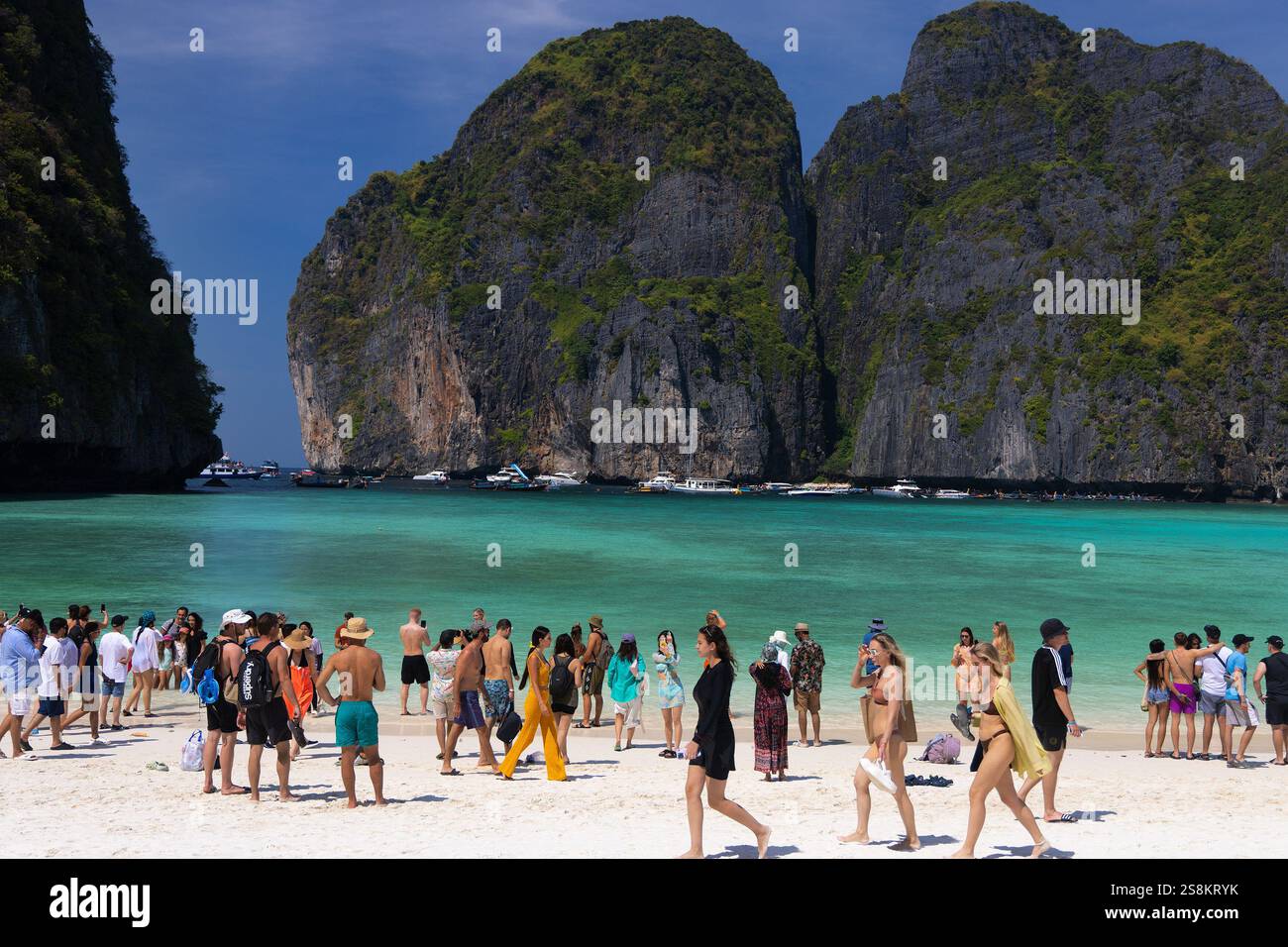 Tourists on a white sand beach in Koh Phi Phi Leh Island, Thailand Stock Photo - Alamy