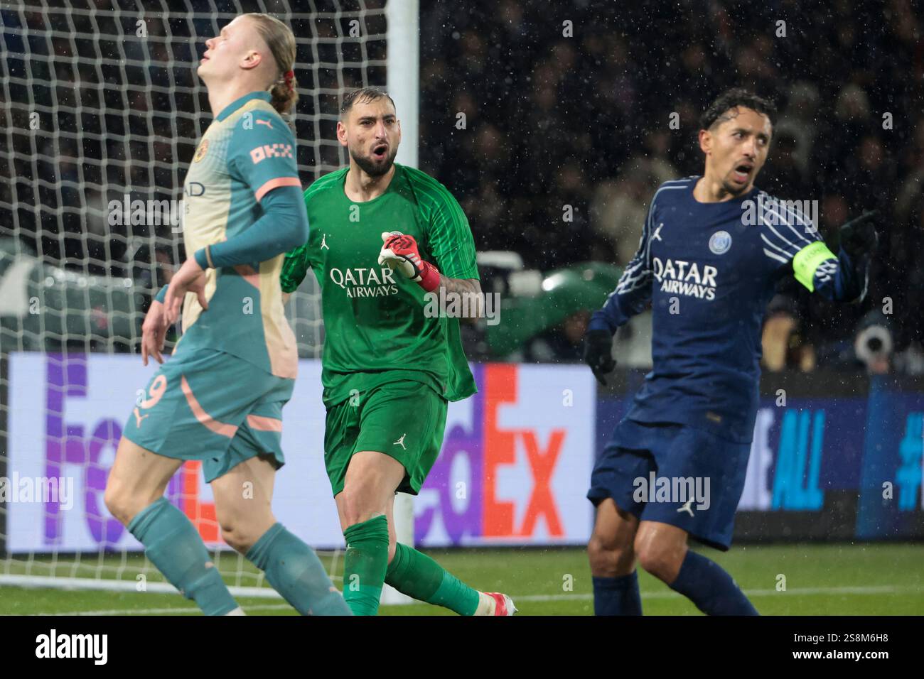 Paris, France. 22nd Jan, 2025. PSG goalkeeper Gianluigi Donnarumma ...