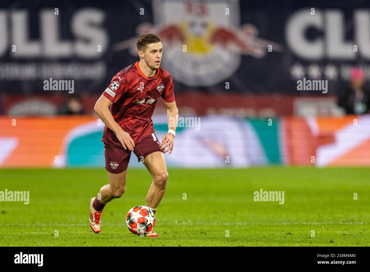 Leipzig, Germany. 22nd Jan, 2025. Christoph Baumgartner (14) of RB ...
