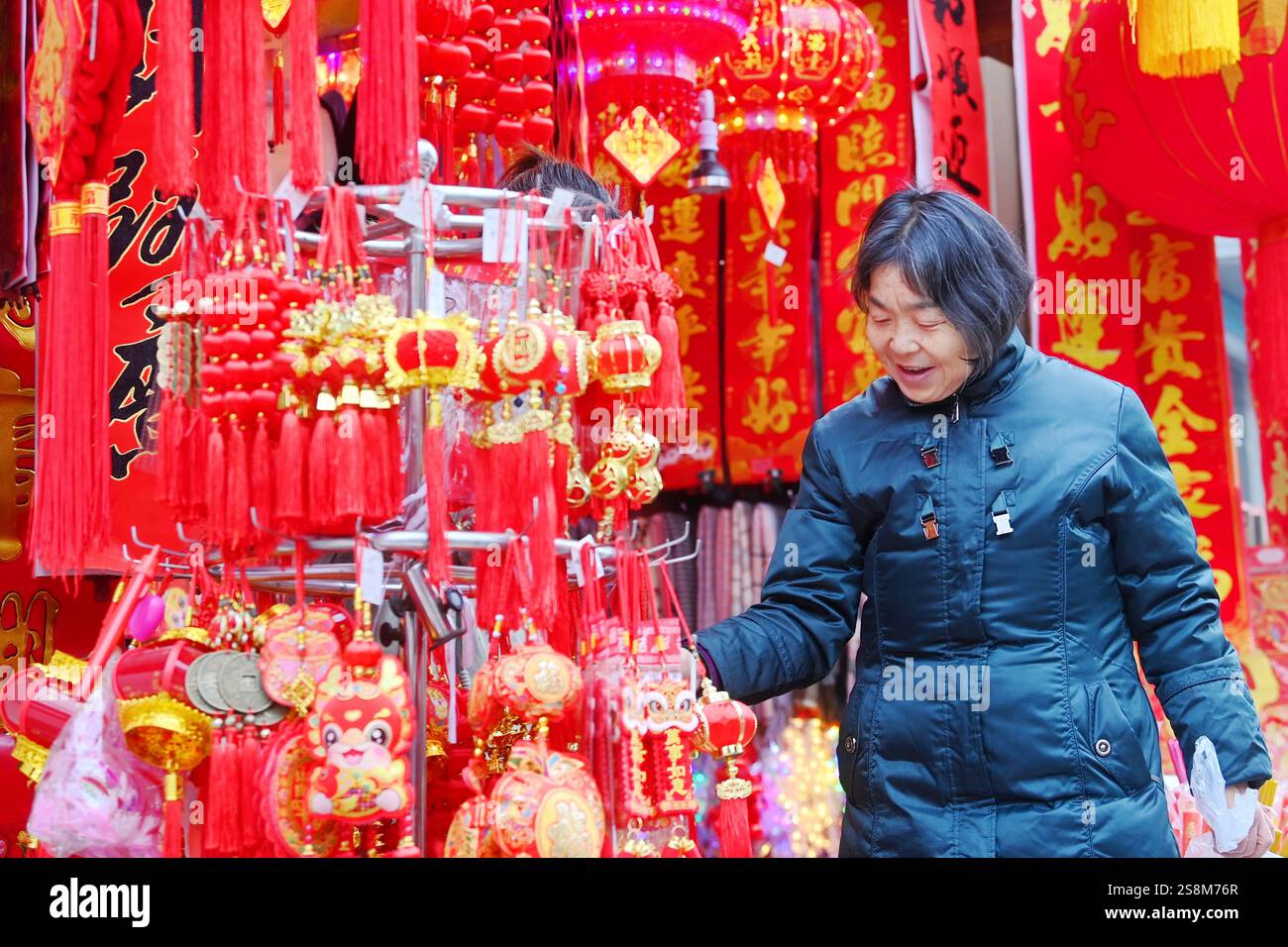People select Spring Festival decorations in Chongqing, China, 20 ...