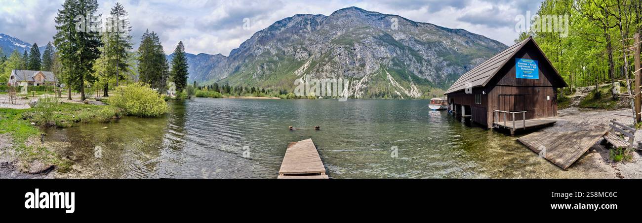 Ukanc boarding point, Lake Bohinj, Slovenia Stock Photo - Alamy