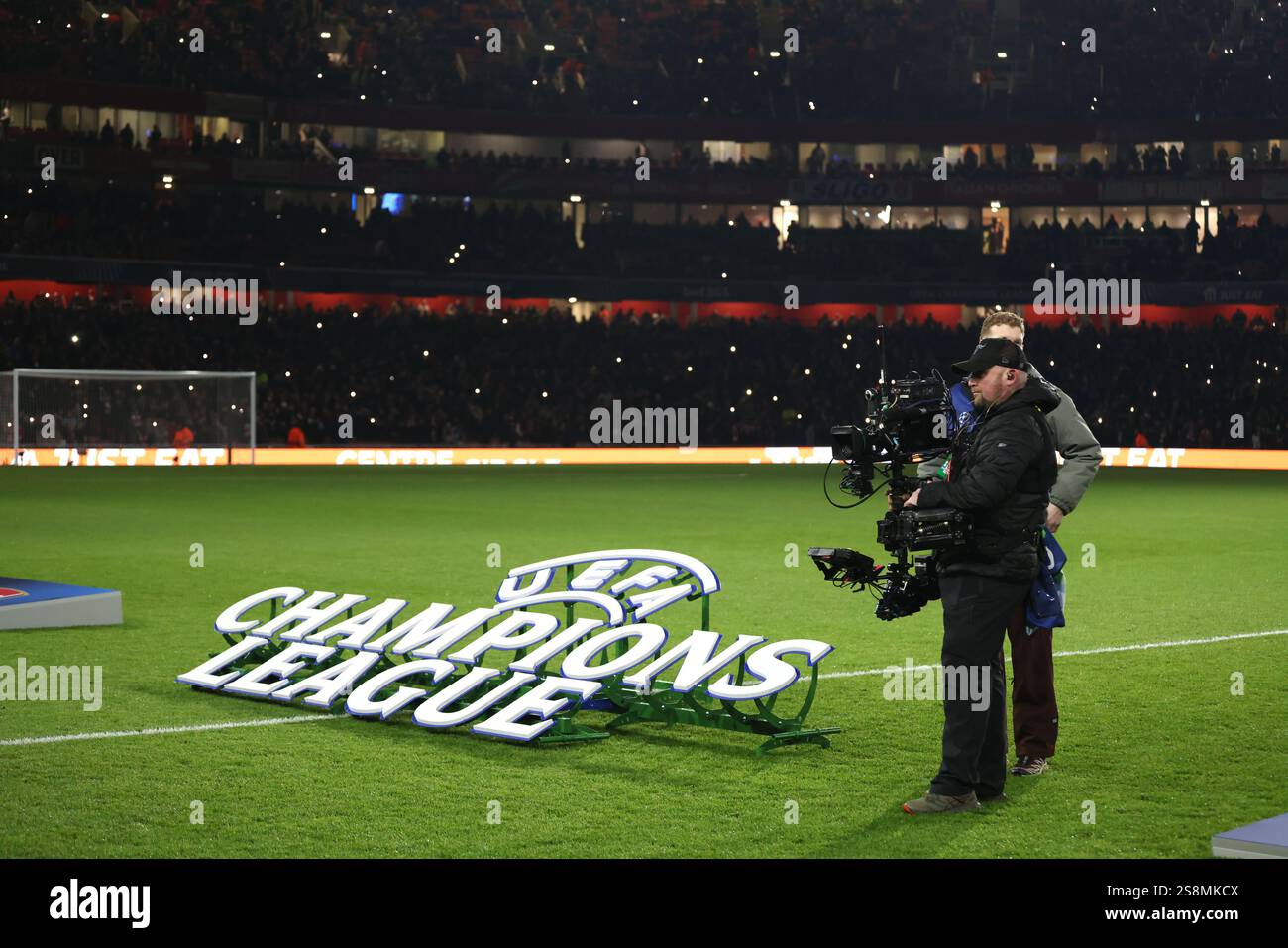 London, UK. 22nd Jan, 2025. A television cameraman pre-match at the ...