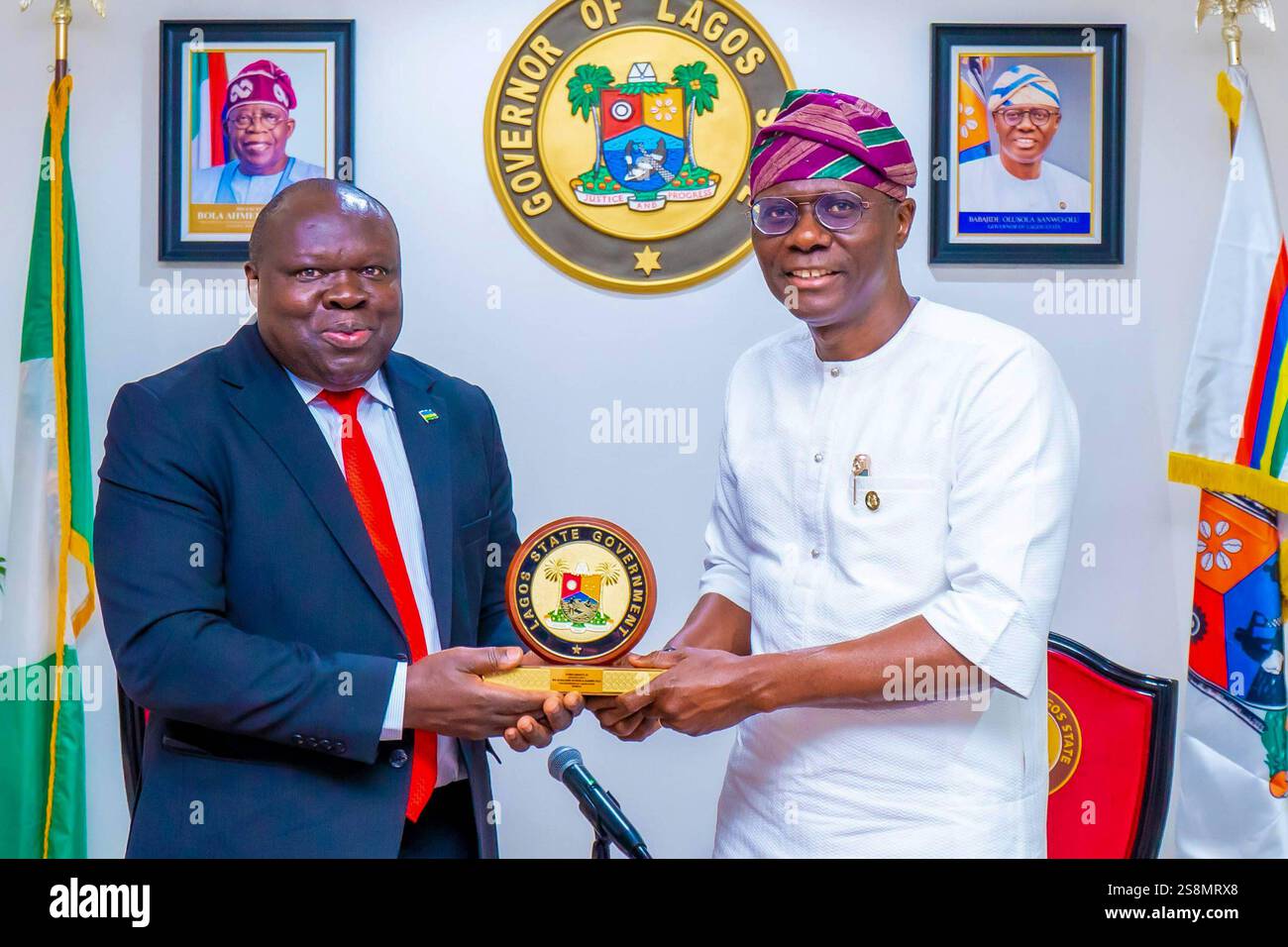 Hoflichkeitsbesuch hi-res stock photography and images - Alamy