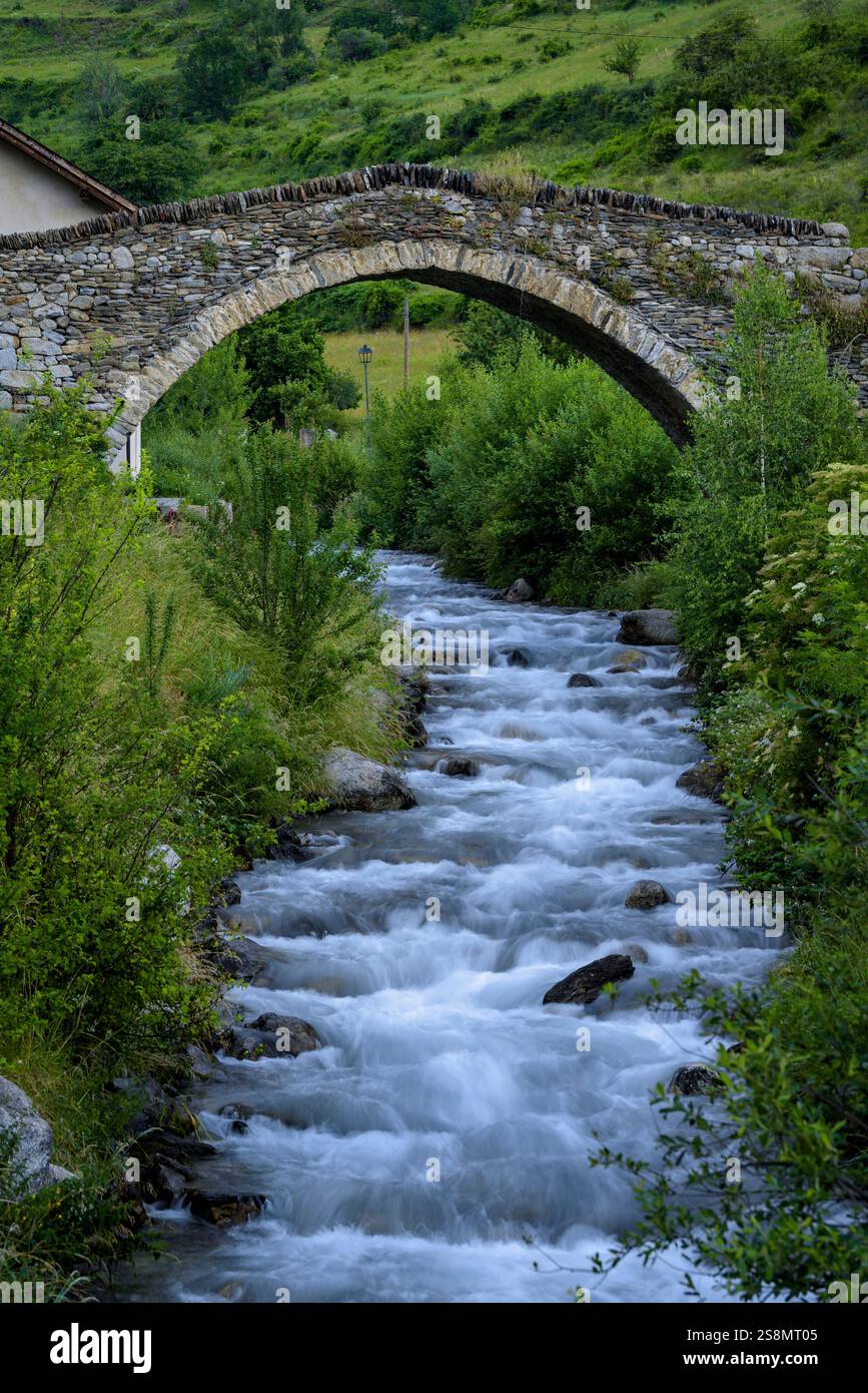 Pont de la capella espot hi-res stock photography and images - Alamy