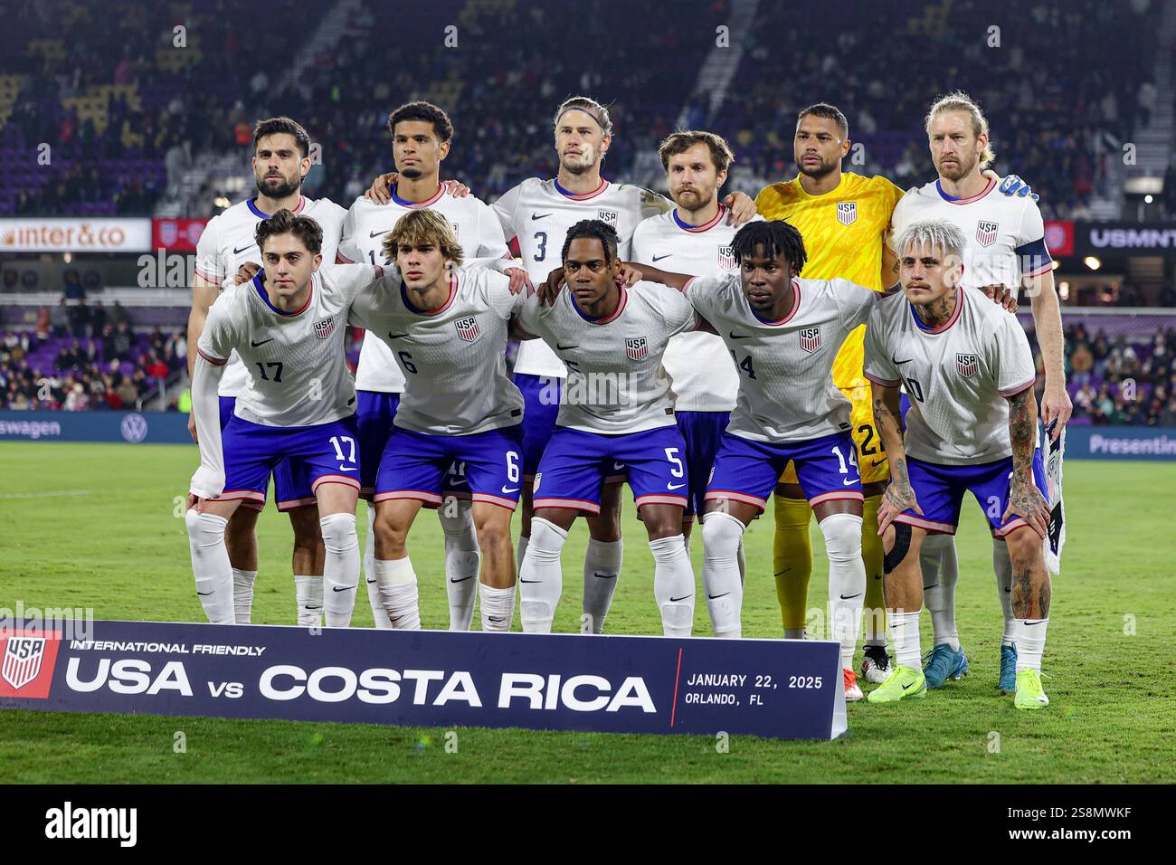 Us mens soccer team hi-res stock photography and images - Alamy