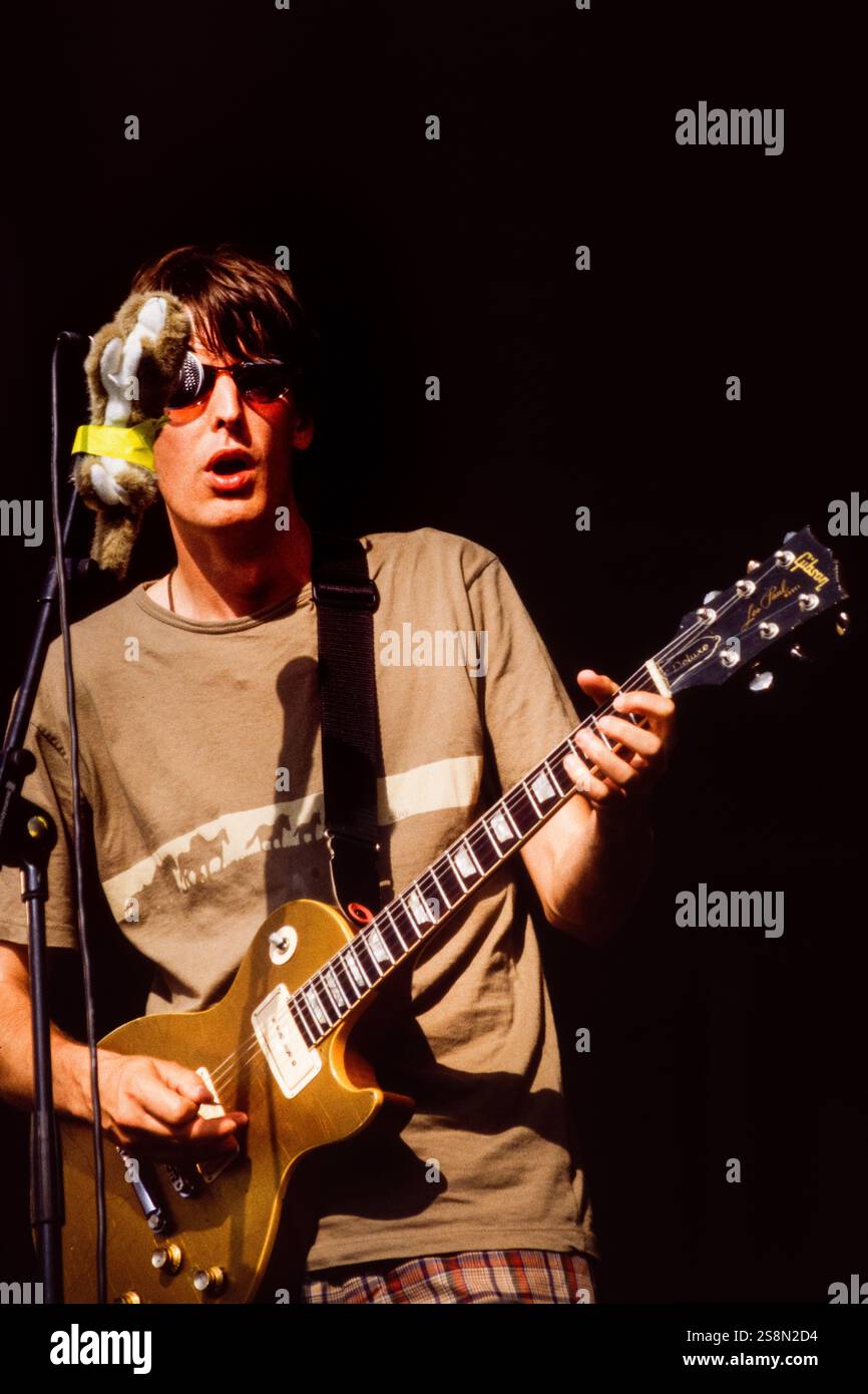 STEPHEN MALKMUS, PAVEMENT, READING FESTIVAL, 1999: Singer and guitarist ...