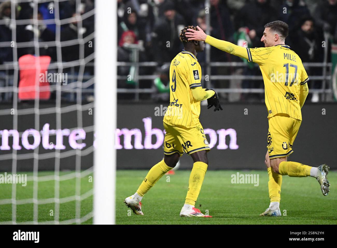 09 Pathe MBOUP (pau) - 17 Antoine MILLE (pau) during the Ligue 2 BKT ...