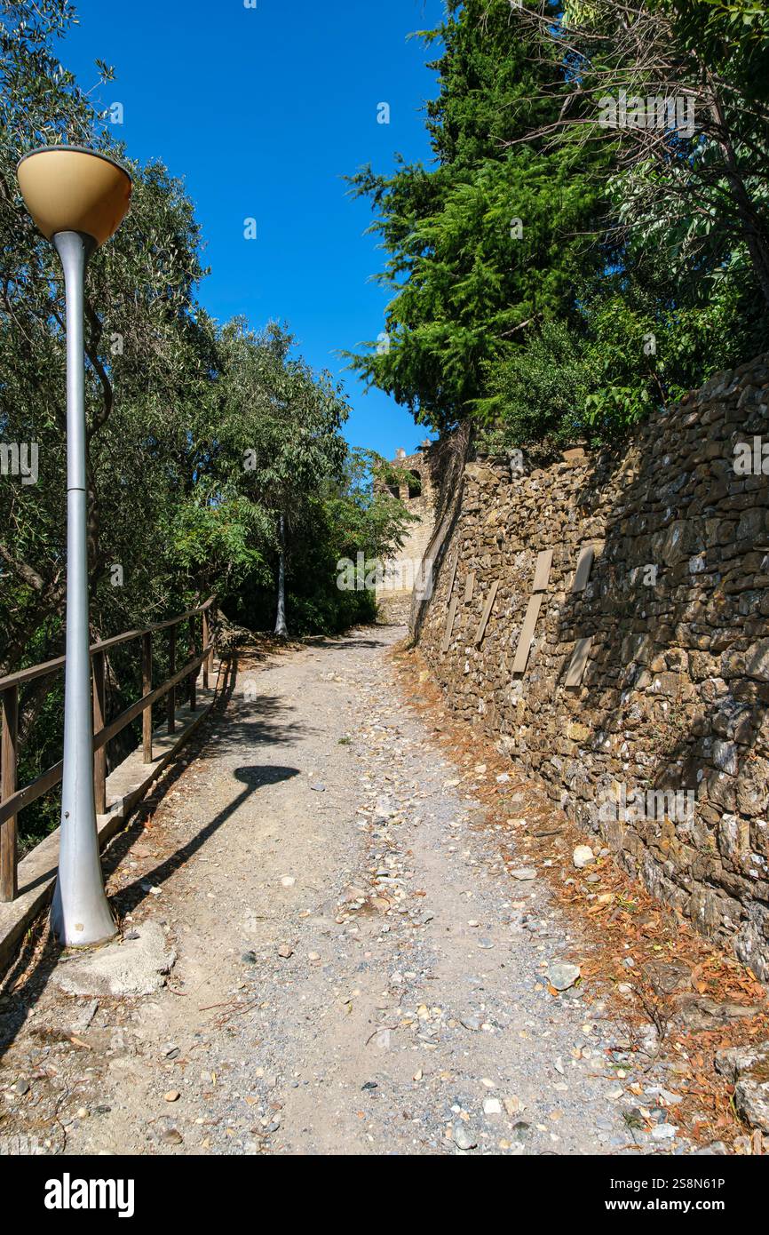 Castello di andora hi-res stock photography and images - Alamy