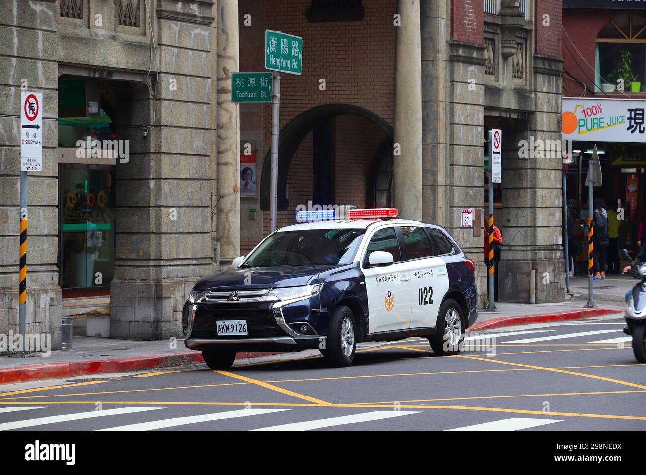 TAIPEI, TAIWAN - DECEMBER 5, 2018: Taiwan Police patrol SUV Mitsubishi ...
