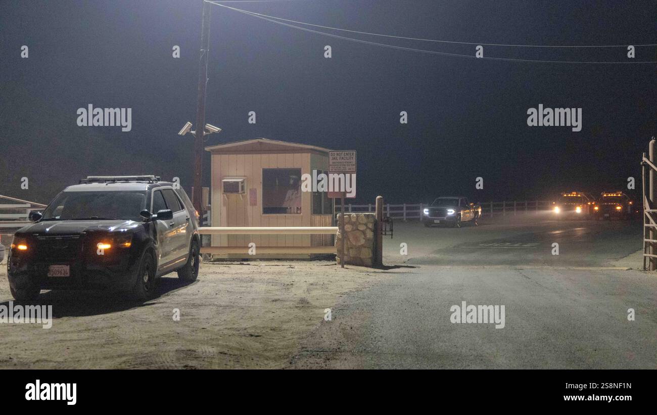 Castaic, California, USA. 22nd Jan, 2025. Hughes fire, in Castaic ...