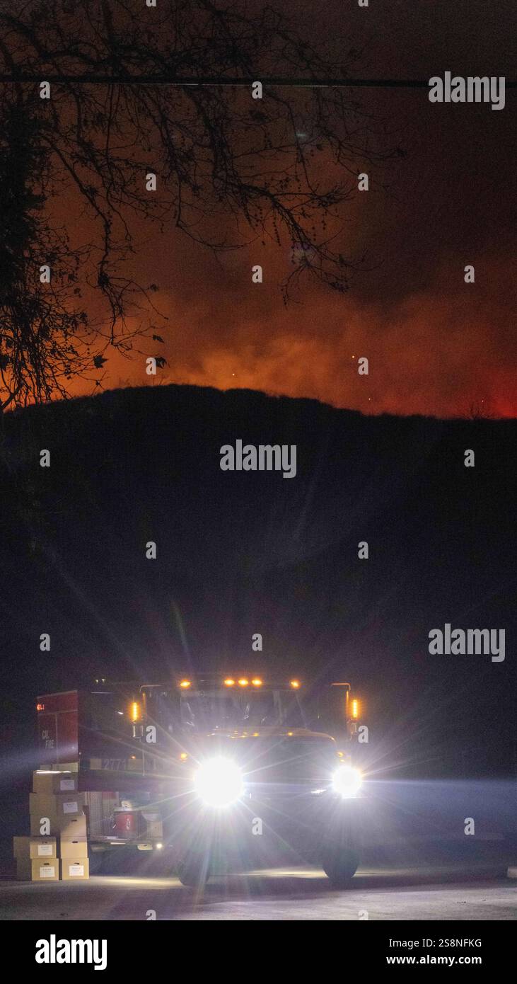 Castaic, California, USA. 22nd Jan, 2025. Hughes fire, in Castaic ...