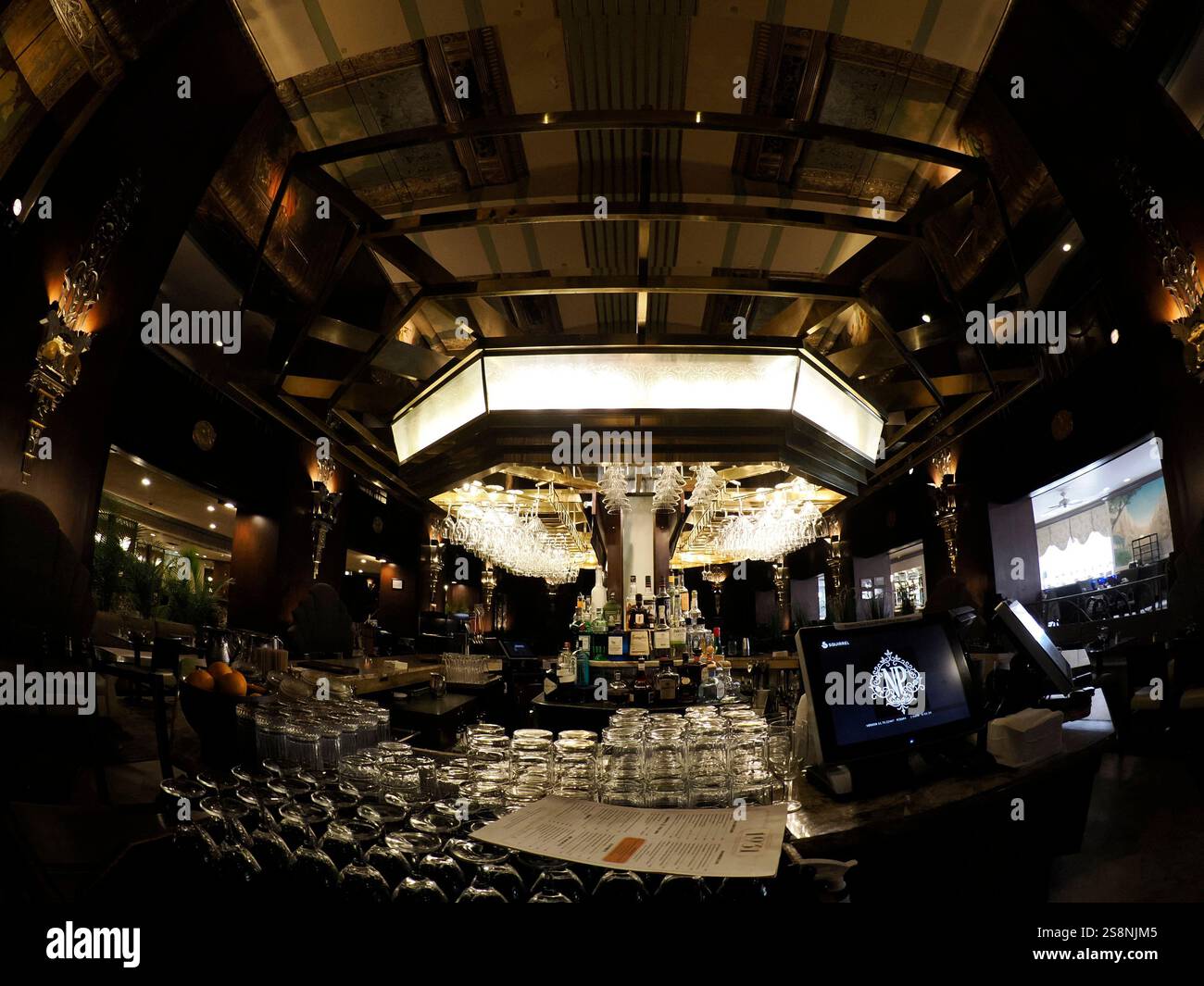 CINCINNATI, USA - SEPTEMBER 4 2024 - Art Deco historical Carew Tower ...