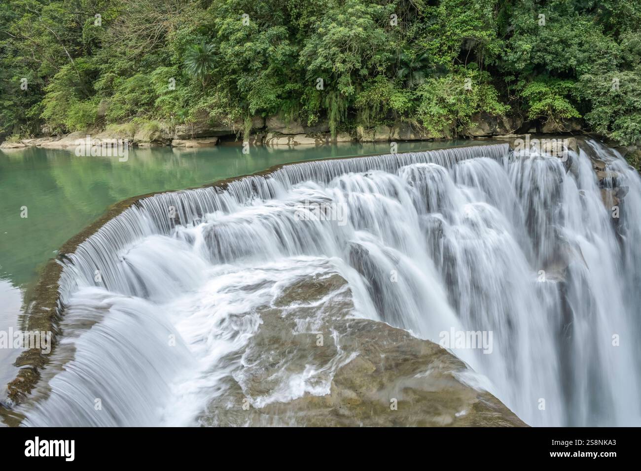 Shifen Wasserfall, Keelung-River, Bezirk Pingxi, Taiwan *** Shifen ...