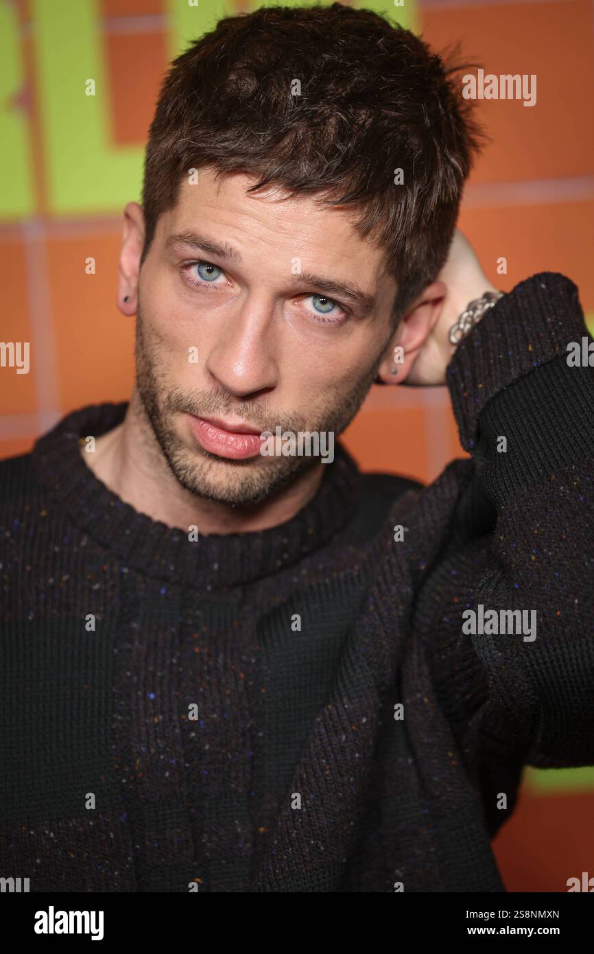 Photocall zur Apple-Serie KRANK Berlin Slavko PopadiÄ Crooks Photocall ...