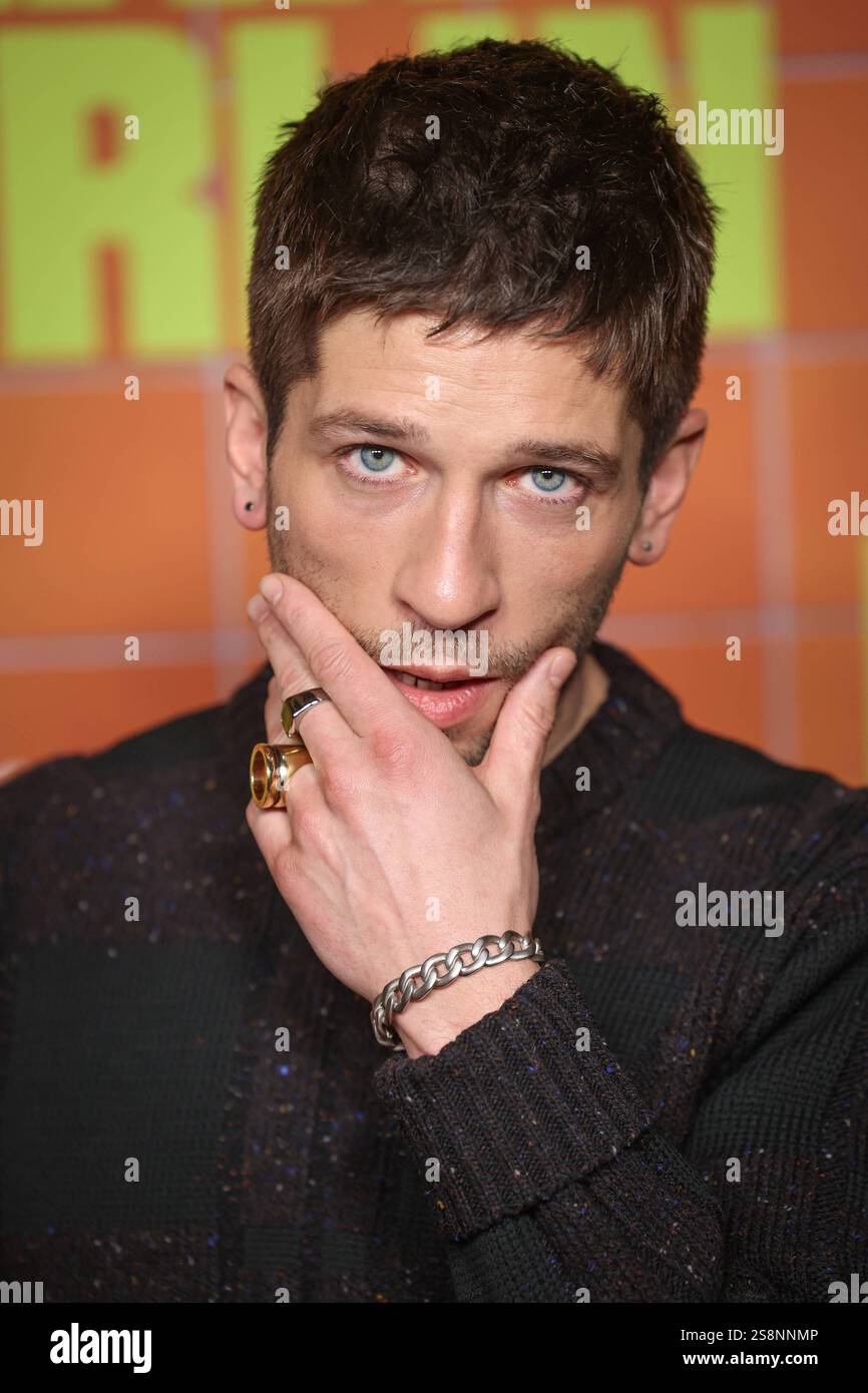 Photocall zur Apple-Serie KRANK Berlin Slavko Popadic PopadiÄ Crooks Photocall zur Apple-Serie ...