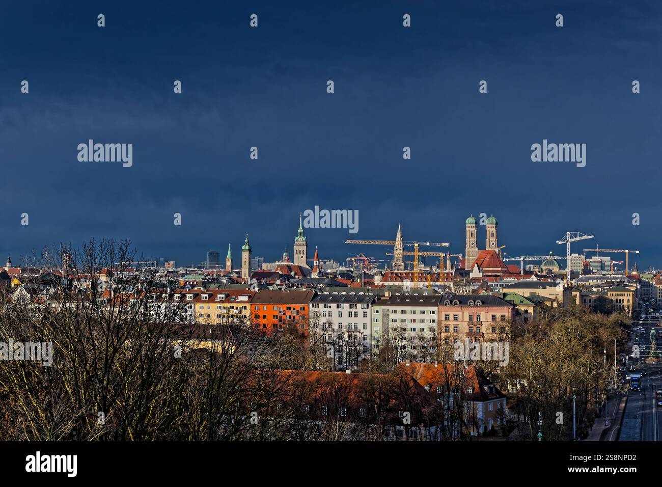 Wetterwarnung für Bayern. Schlechtes Wetter verdrängt die Sonne über ...