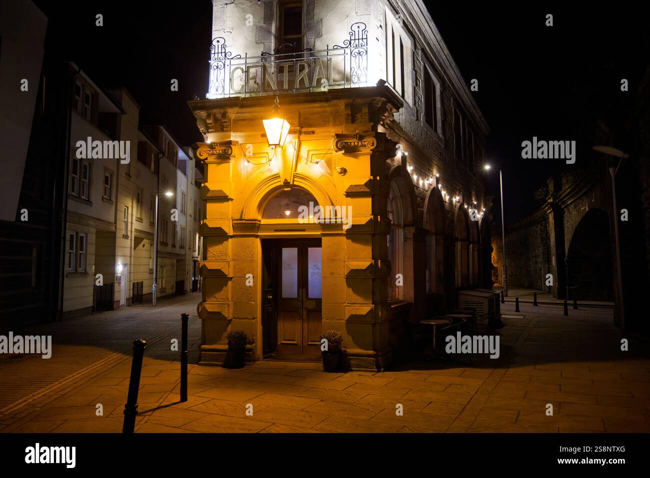 Historic pub The Central, Gateshead, Newcastle, England Stock Photo - Alamy