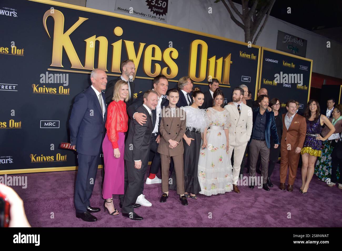 Michael Shannon, Jaeden Lieberher, Daniel Craig, Don Johnson, Katherine ...