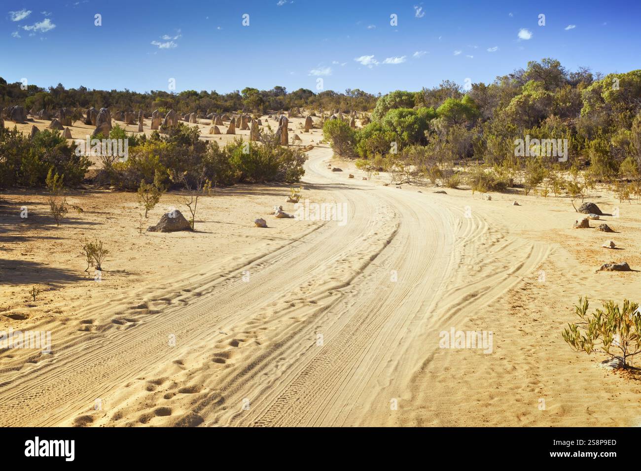 An image of a desert road in Australia Stock Photo - Alamy