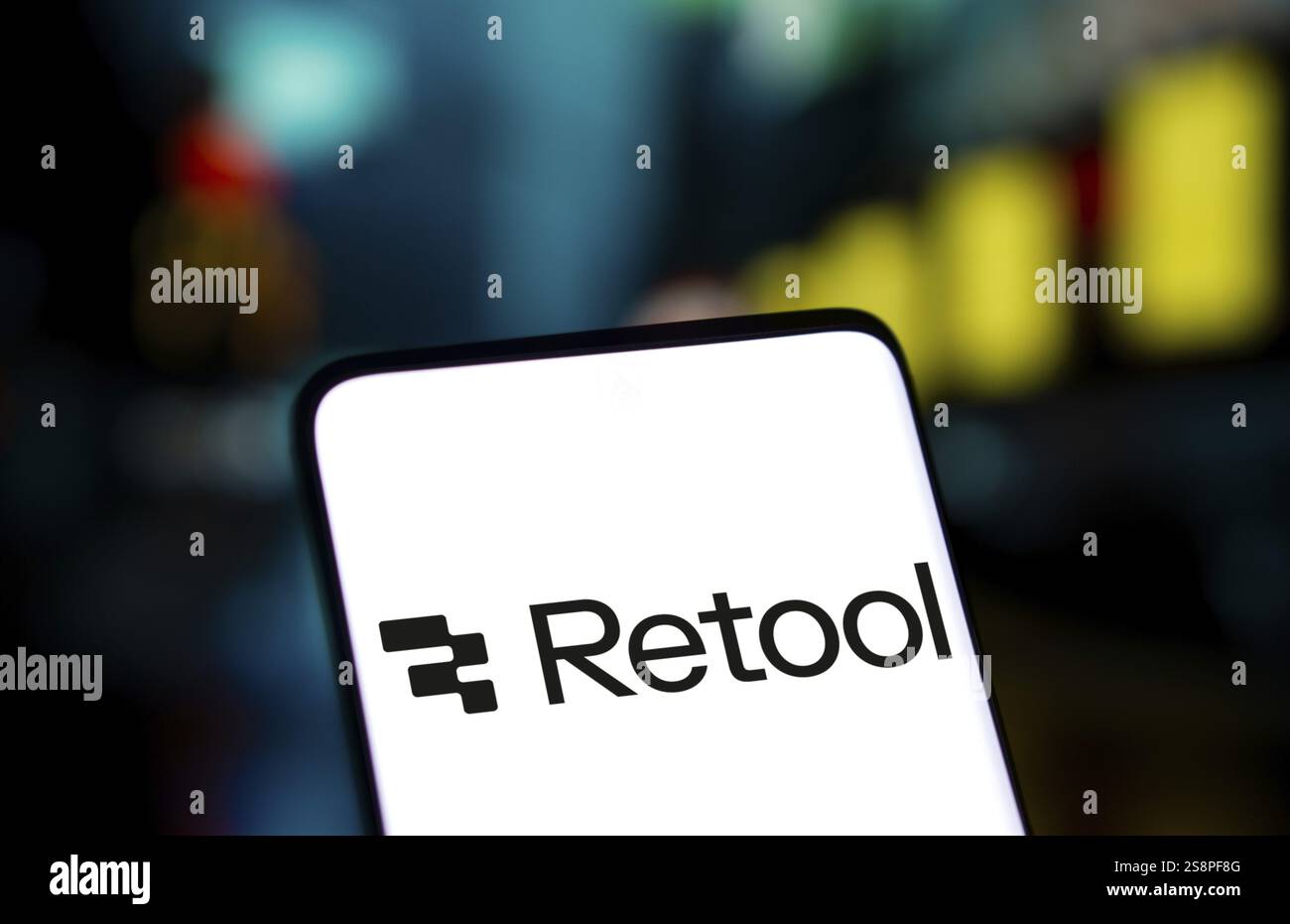 retool logo is displayed on smartphone. Retool is a fast way to build internal tool Stock Photo ...
