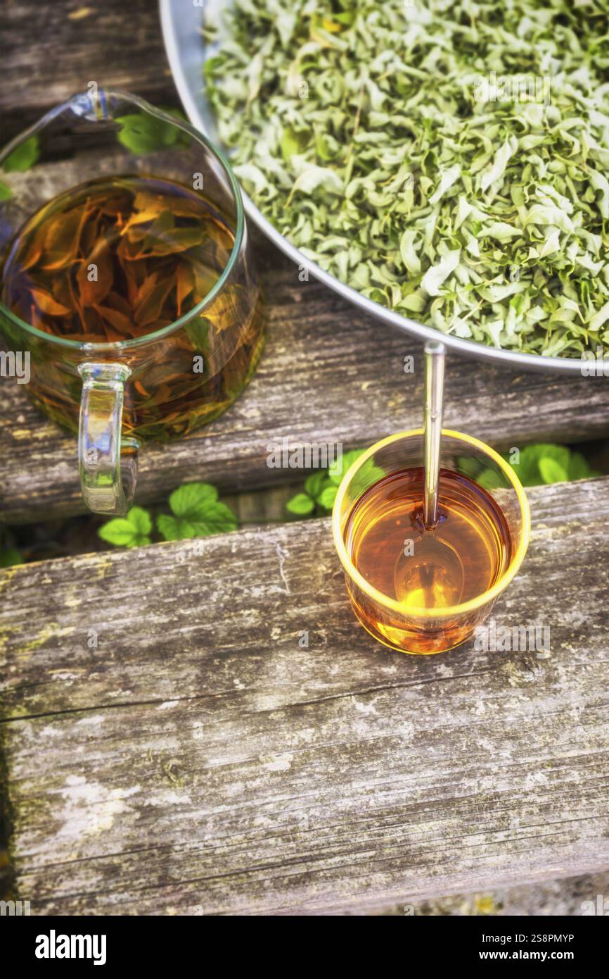 Old empty wooden table hi-res stock photography and images - Alamy