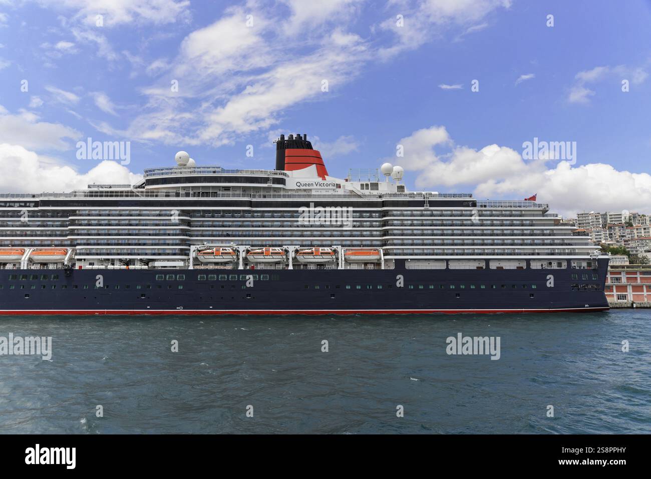Cruise ship Queen Victoria, built 2007, 1990 passengers, at the quay of ...