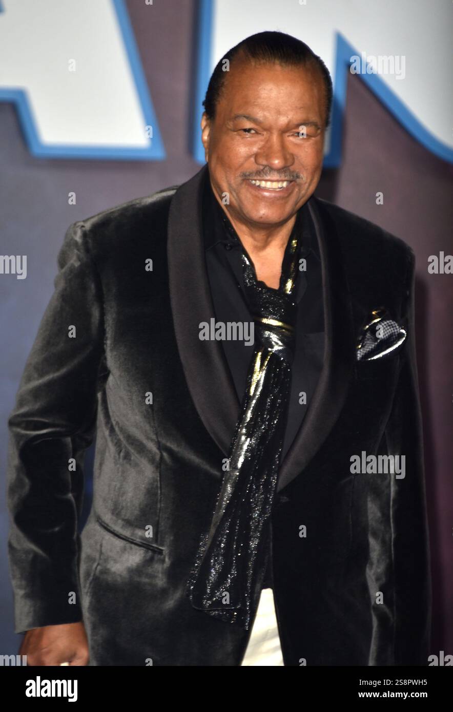 Billy Dee Williams attending the Star Wars: THE RISE OF SKYWALKER. at ...