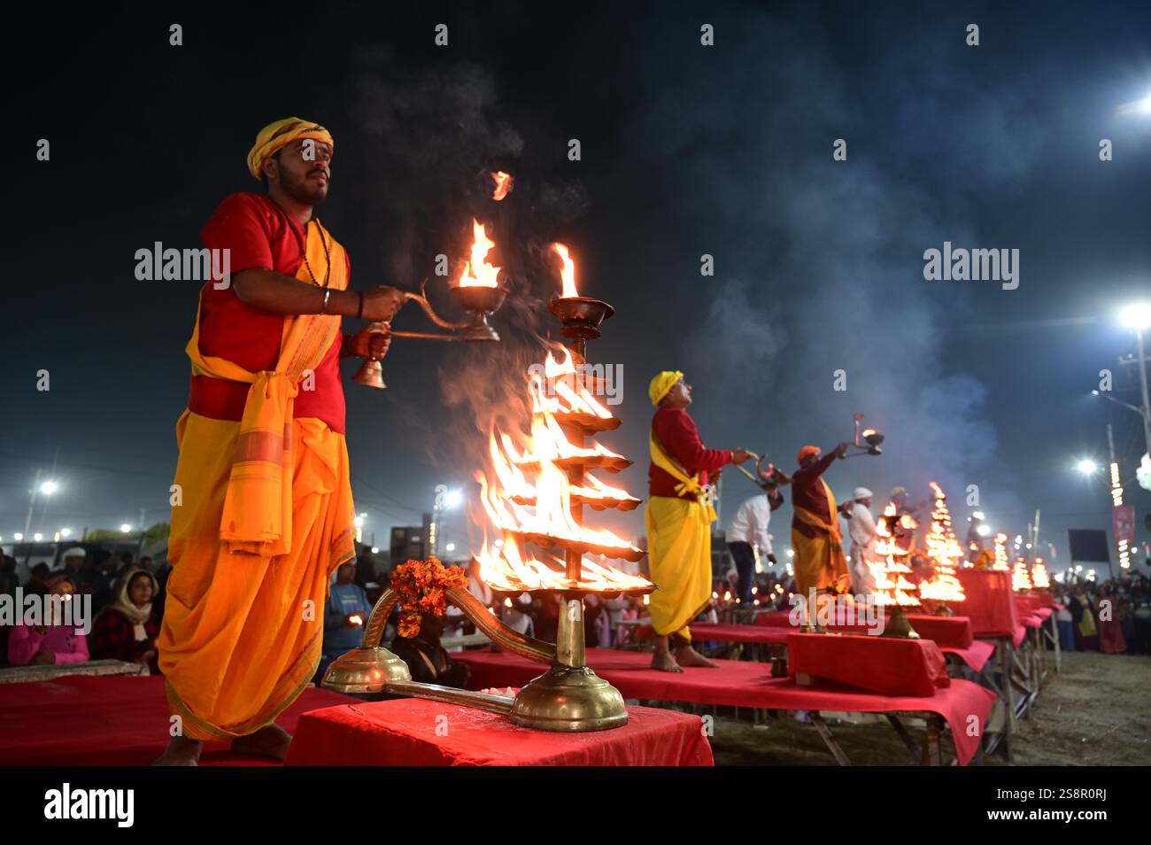 January 23, 2025: Prayagraj: Priest perform 'Ganga Arti' at Sangam ...