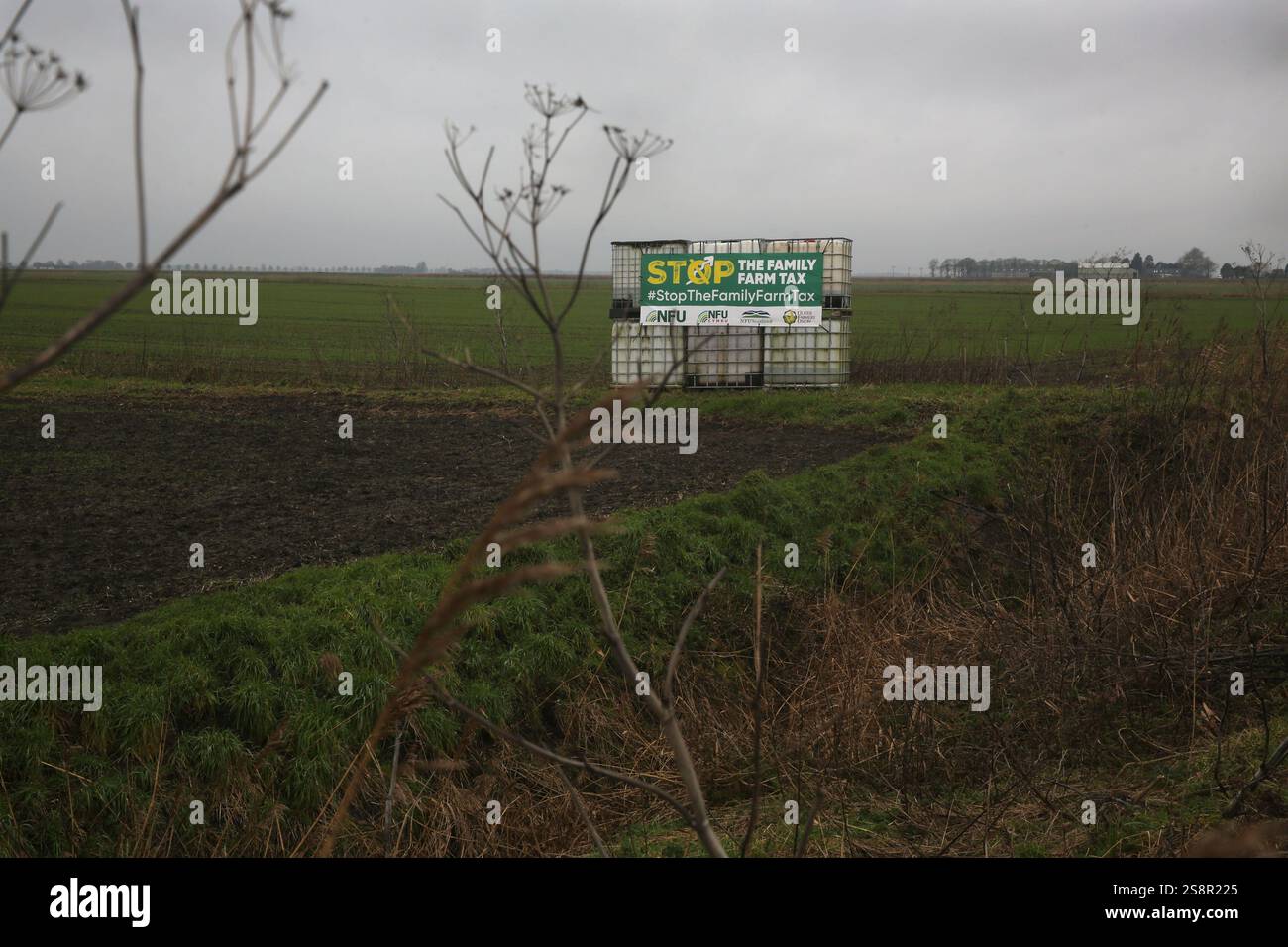 A47 road sign hi-res stock photography and images - Alamy
