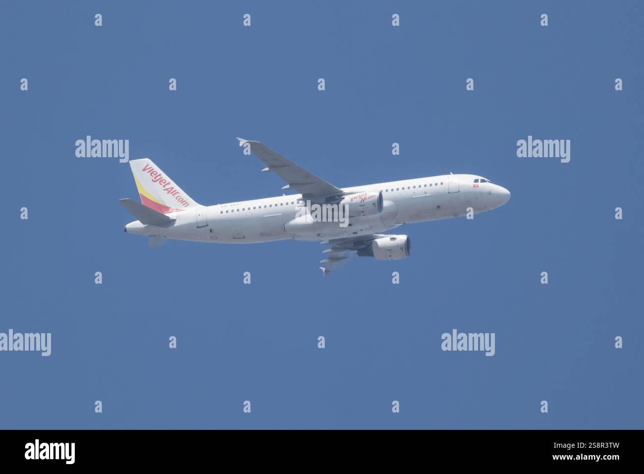 Chiangmai, Thailand - February 19 2024: VN-A691 Airbus A320-200 of ...