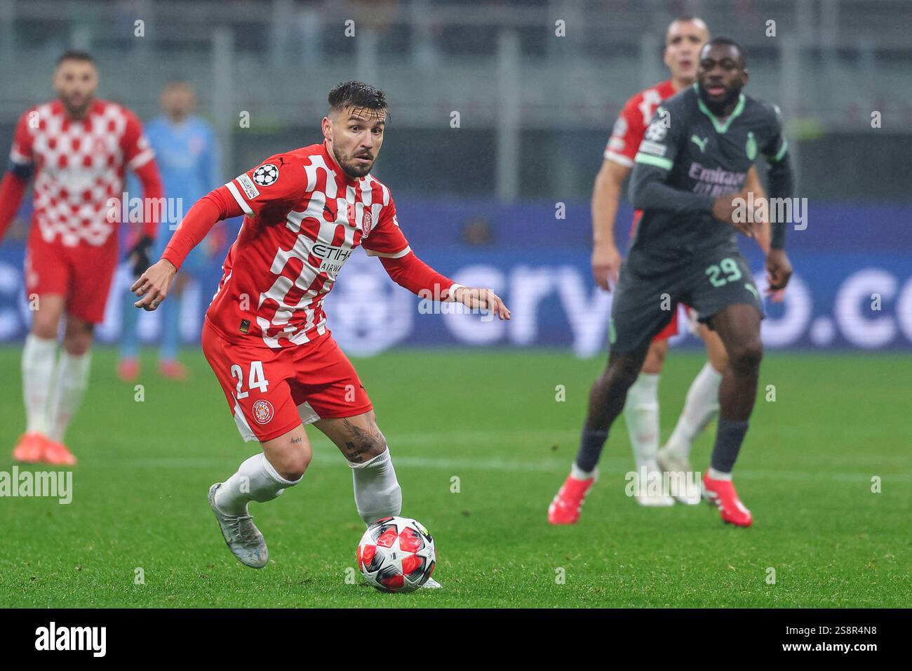 Milan, Italien. 22nd Jan, 2025. Cristian Portu of Girona FC seen in ...