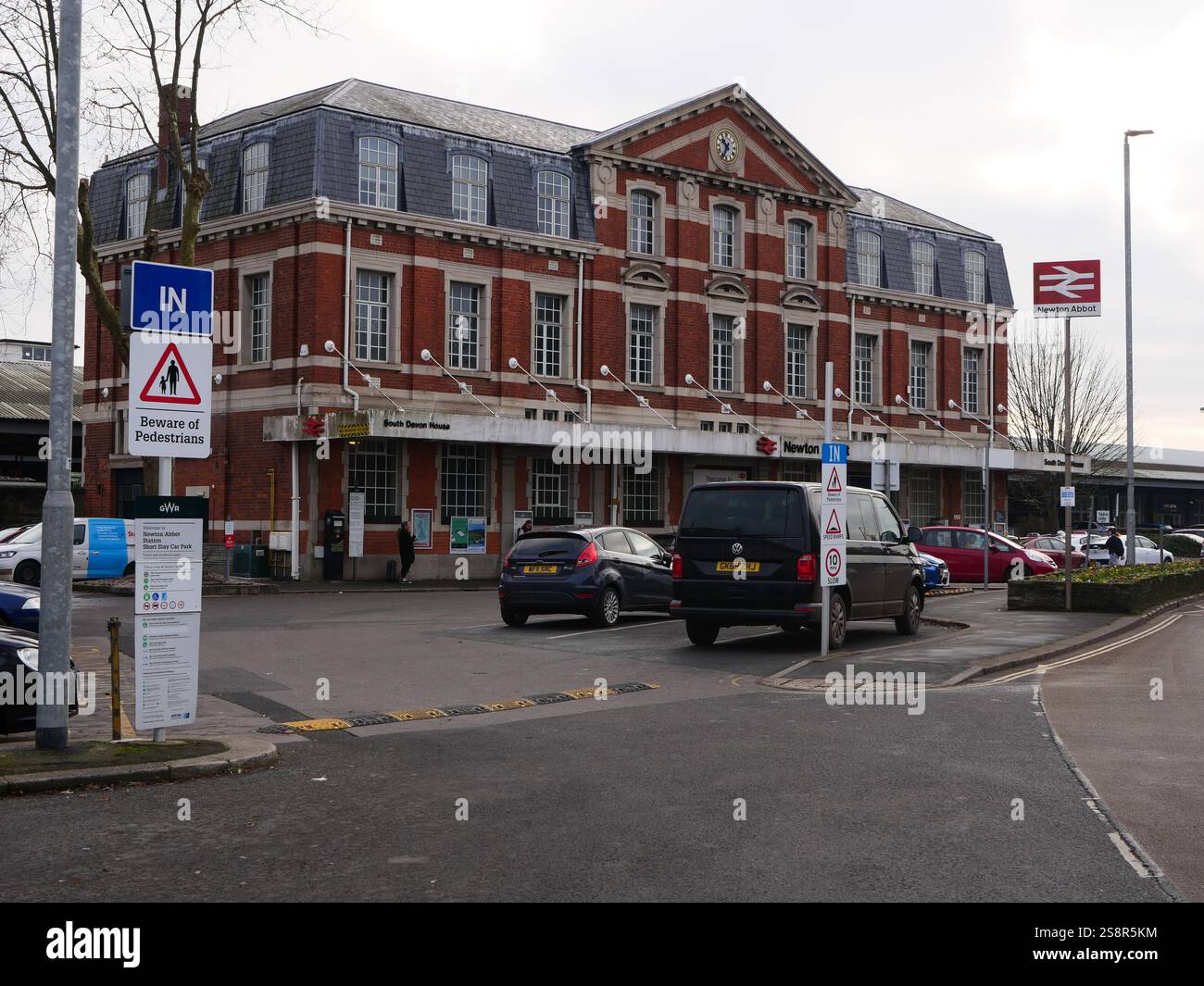 Newton abbott rail station hi-res stock photography and images - Alamy