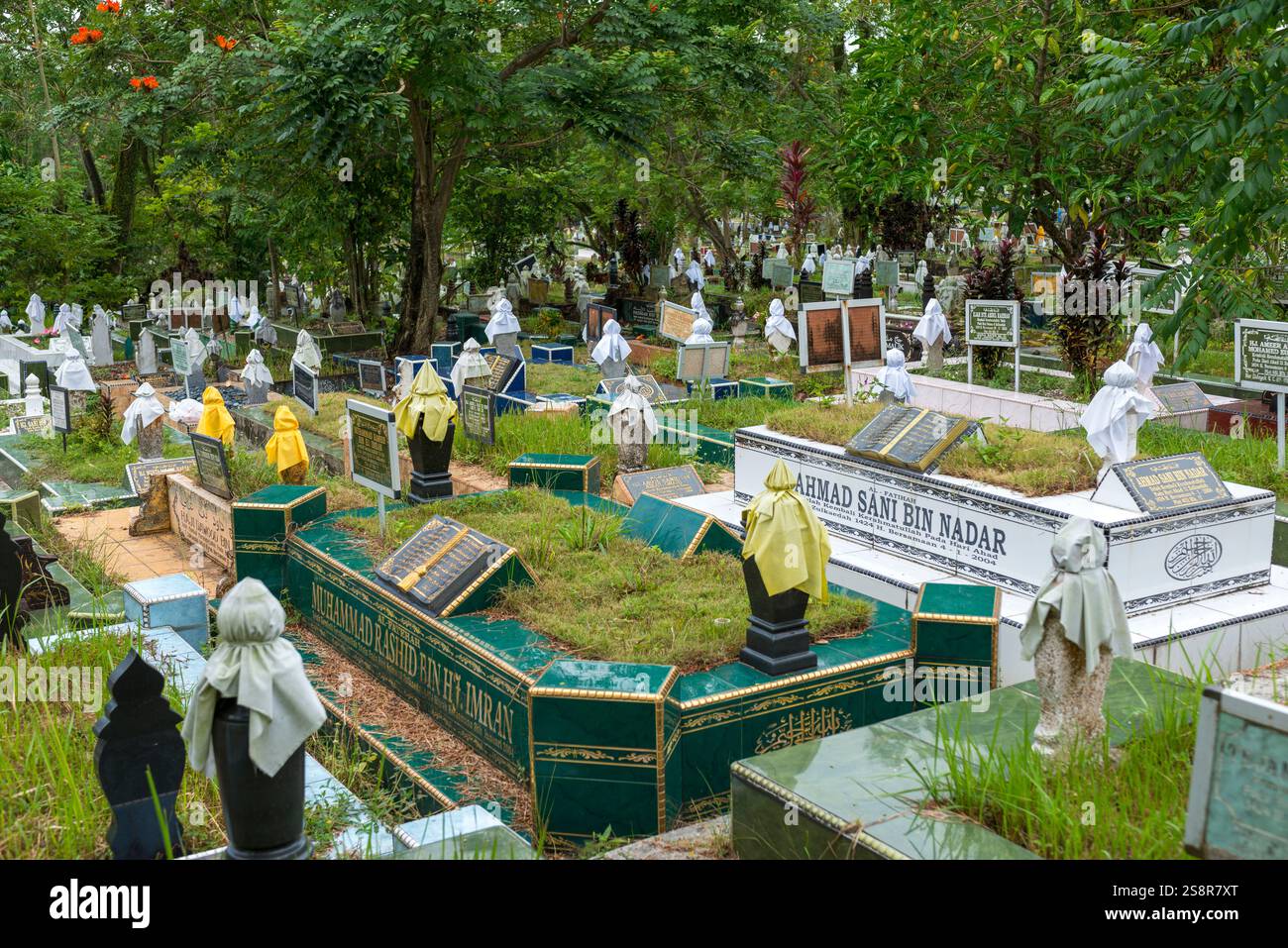 The Choa Chu Kang Cemetery in Singapore, Southeast Asia Stock Photo - Alamy